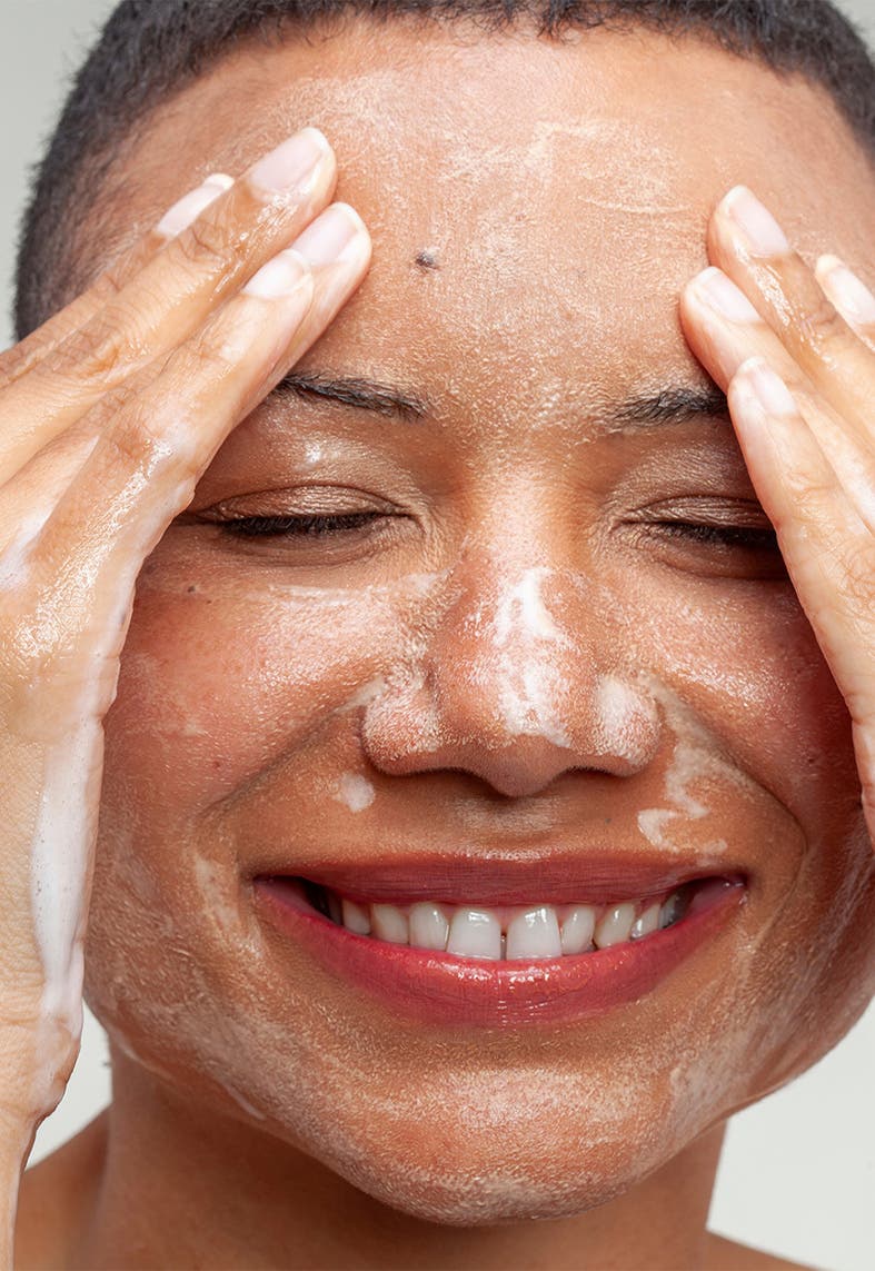 How to Wash Your Face in 5 Easy Steps