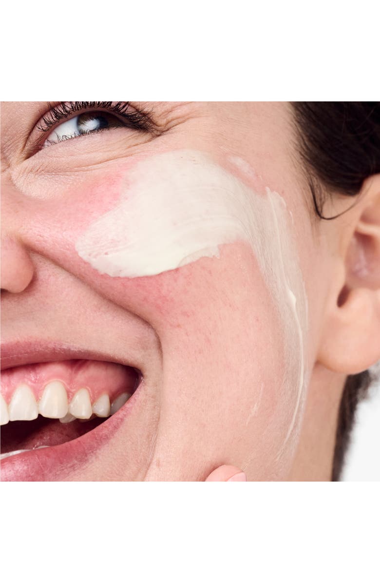 Clinique Redness Solutions Daily Relief Face Cream | Nordstrom