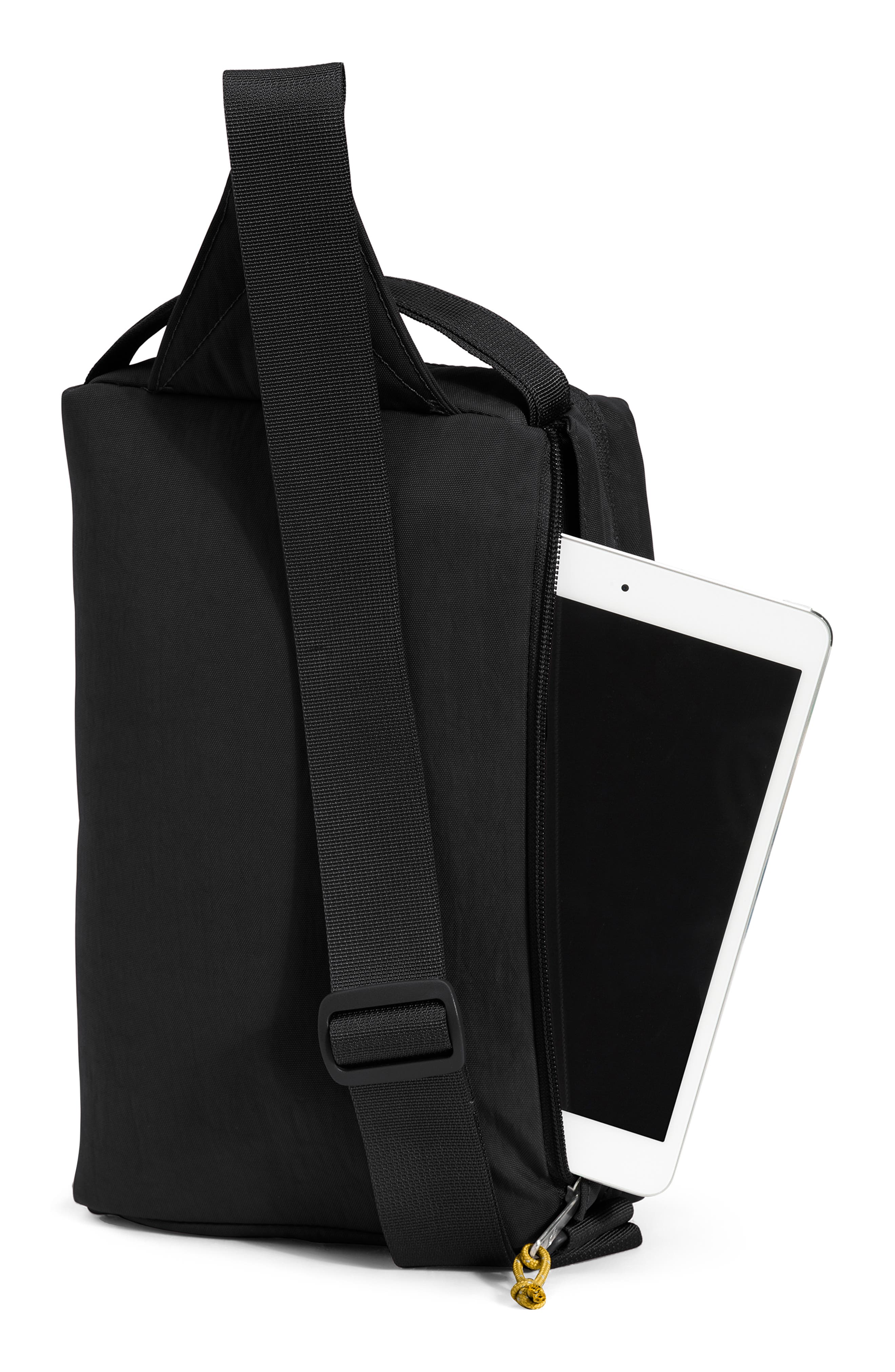 The North Face Berkeley Field Bag in Tnf Black/Mineral Gold | Smart Closet