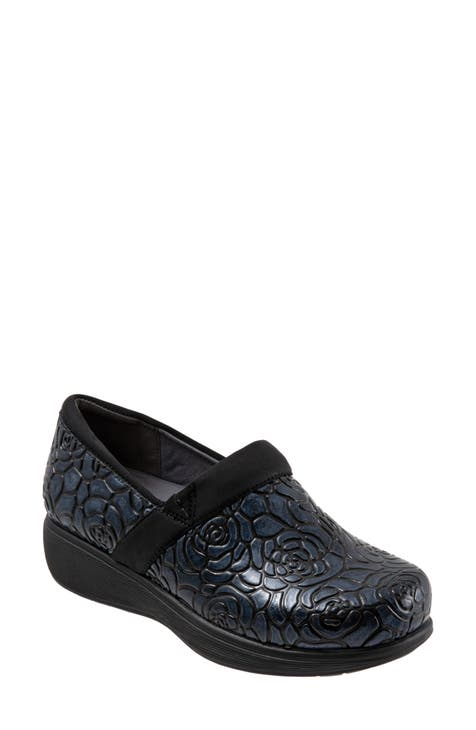 Women's SoftWalk® Sale Clogs | Nordstrom