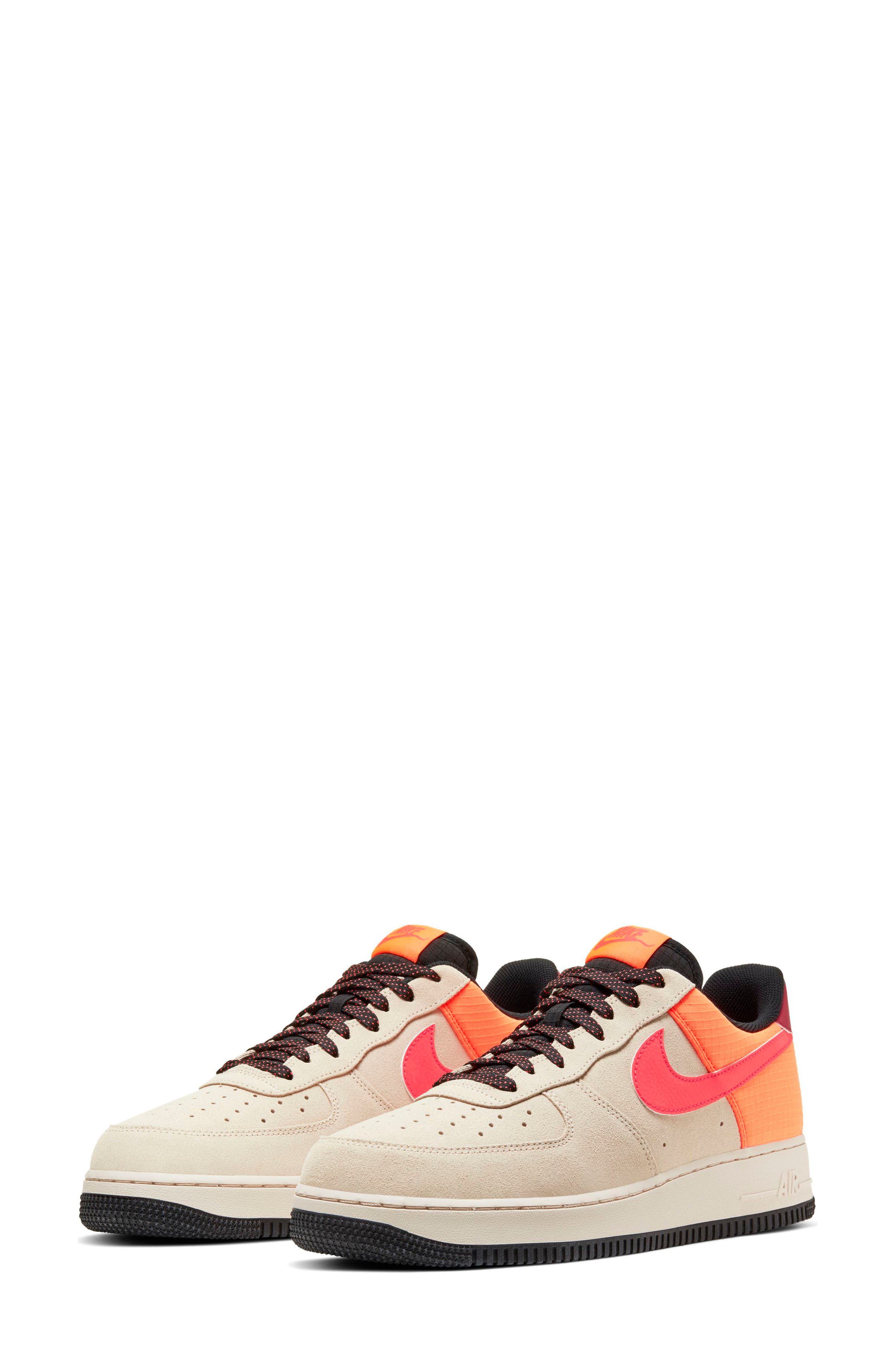 UPC 193654445317 Lookup - Nike 2511572 | Barcode Spider