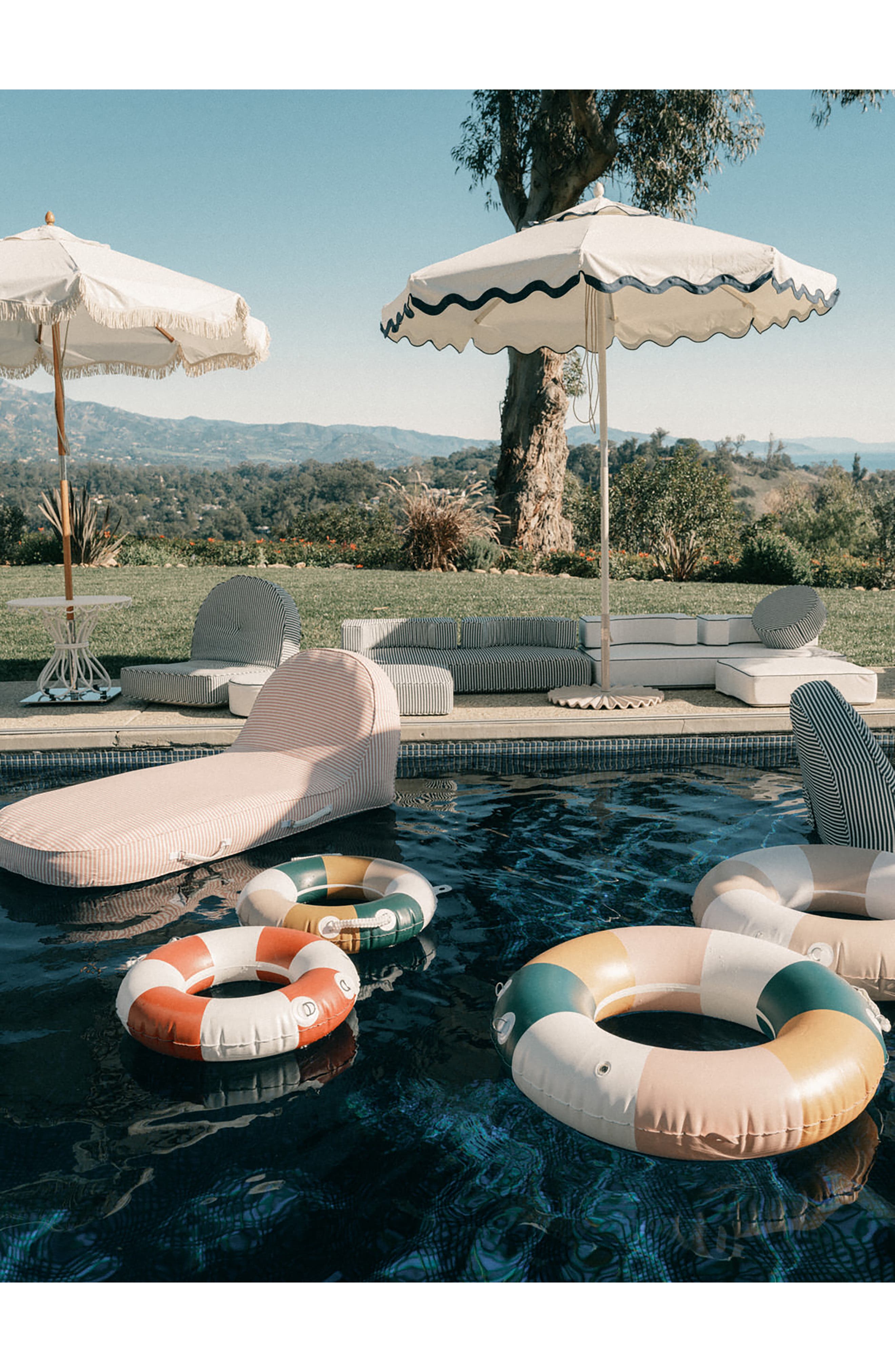 BUSINESS AND PLEASURE CO The Classic Pool Float | Nordstrom