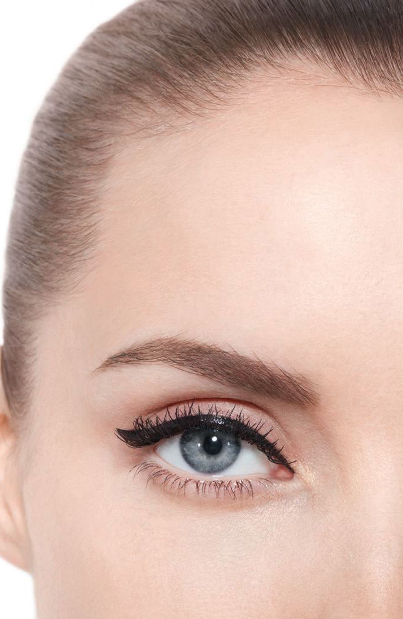 CHANEL SIGNATURE DE CHANEL Intense Longwear Eyeliner Pen | Nordstrom