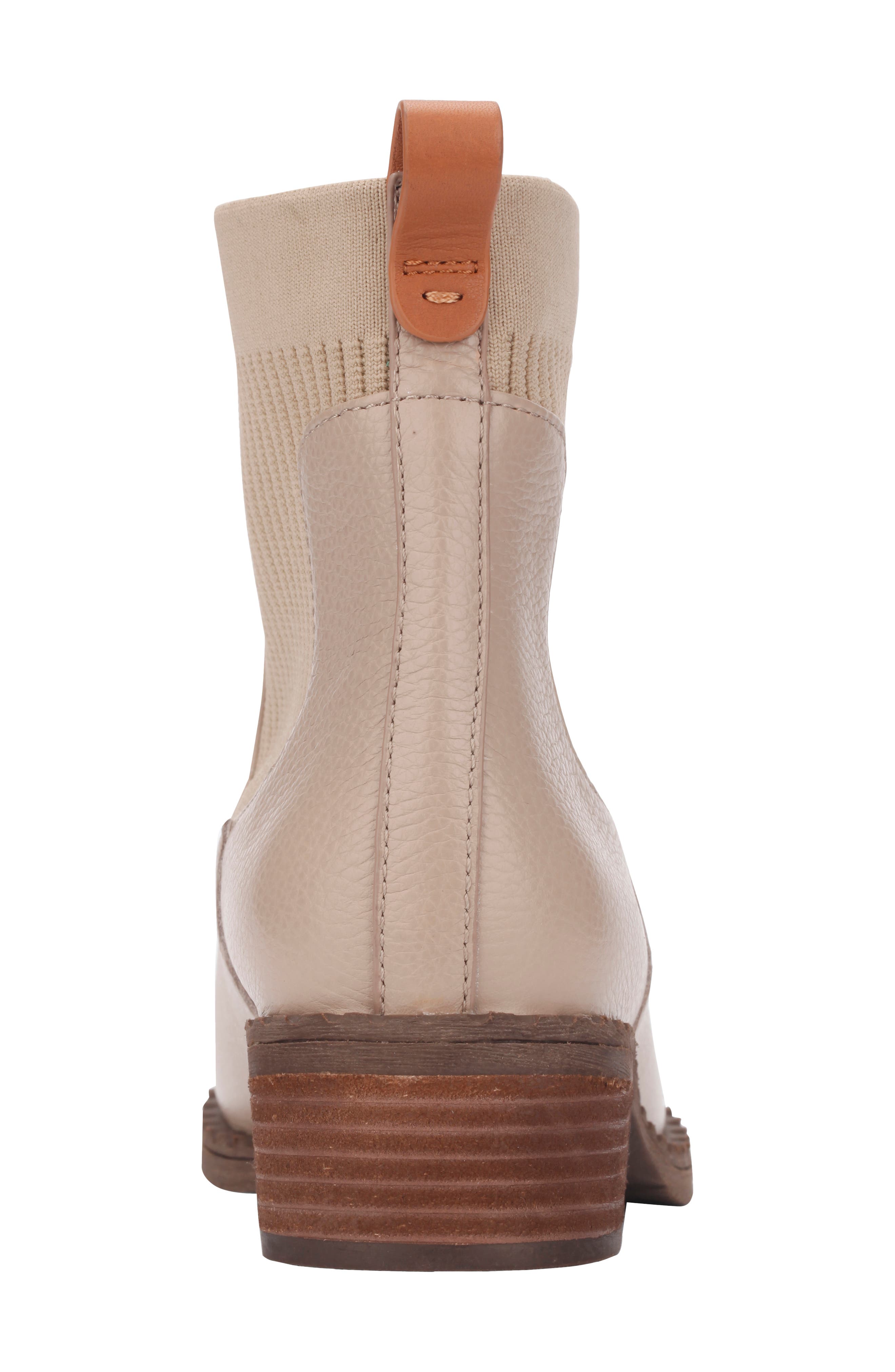 GENTLE SOULS BY KENNETH COLE Best Chelsea Boot in Black Leather | Smart ...