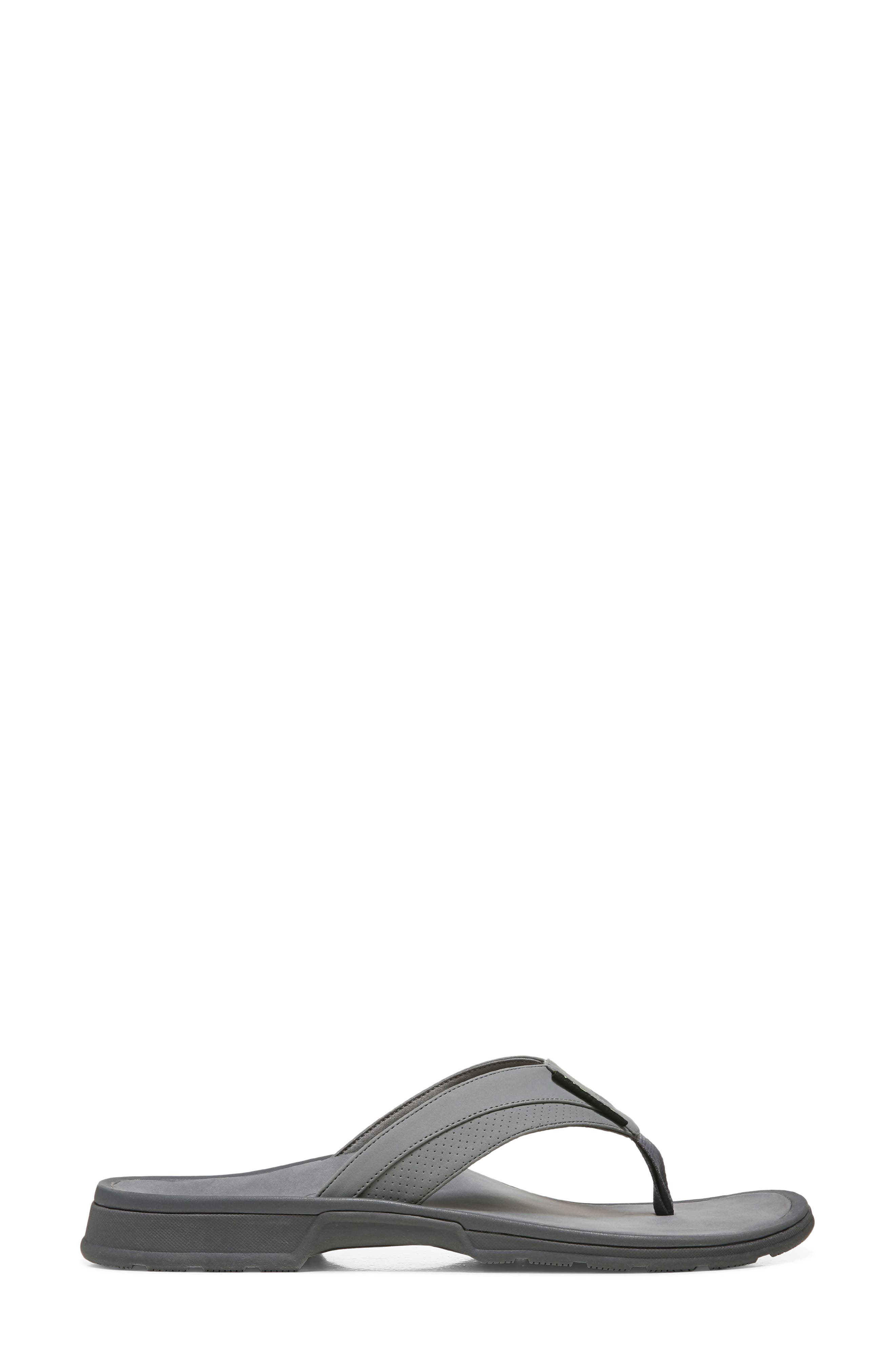 Vionic Wyatt Flip Flop (Men) | Nordstromrack