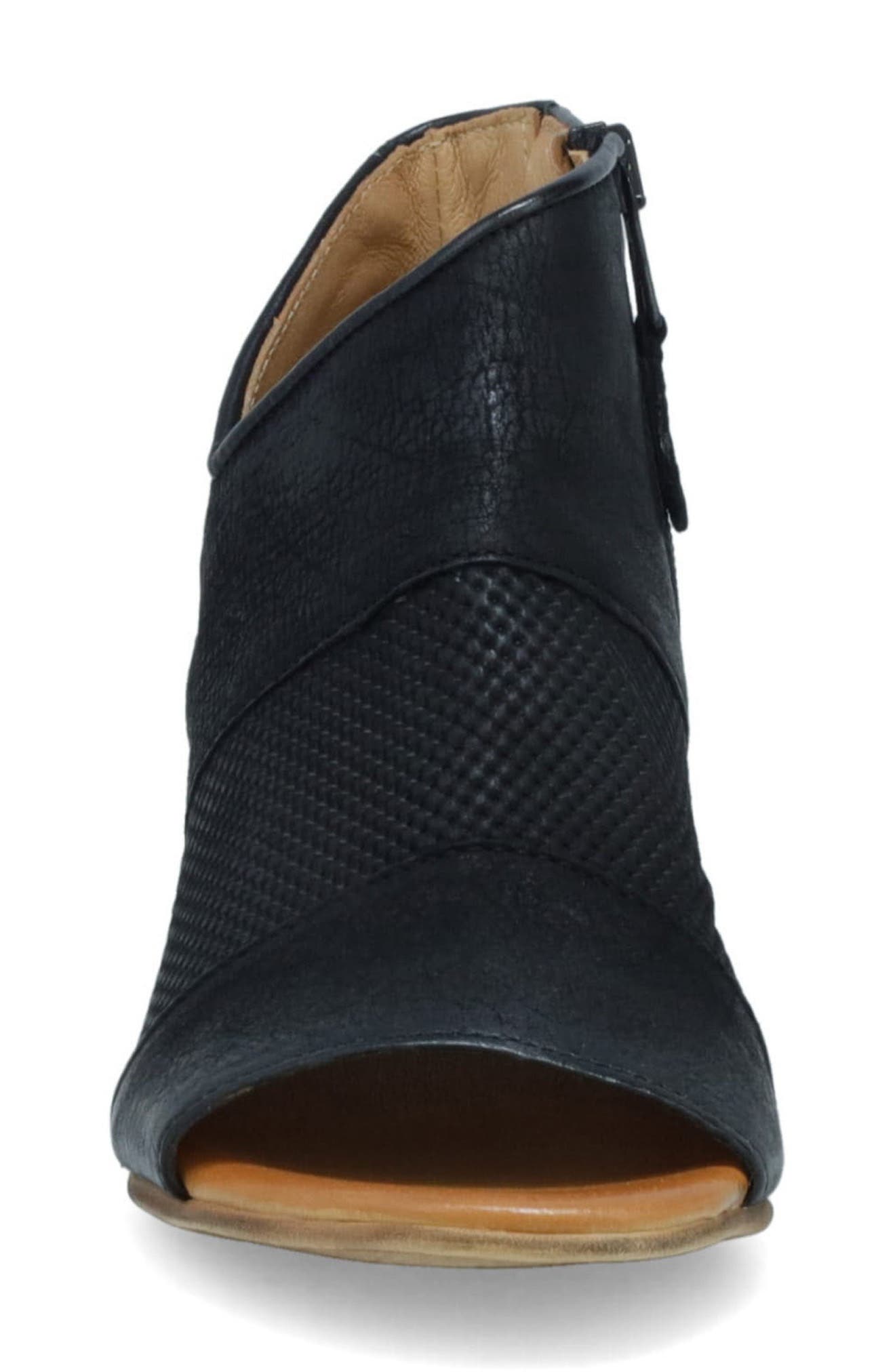Miz Mooz Clermont Sandal (Women) | Nordstromrack