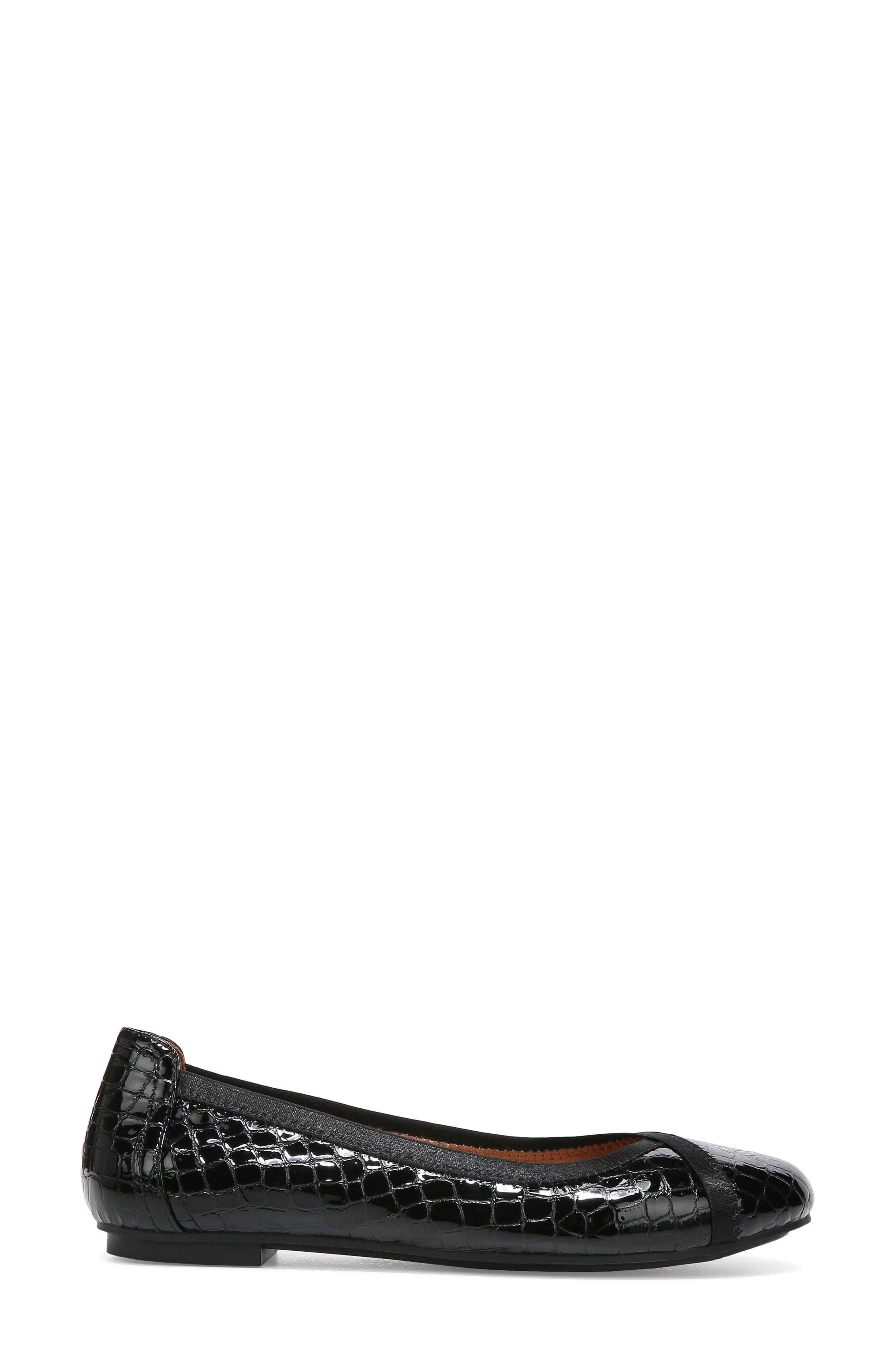 Vionic Caroll Flat (Women) | Nordstromrack