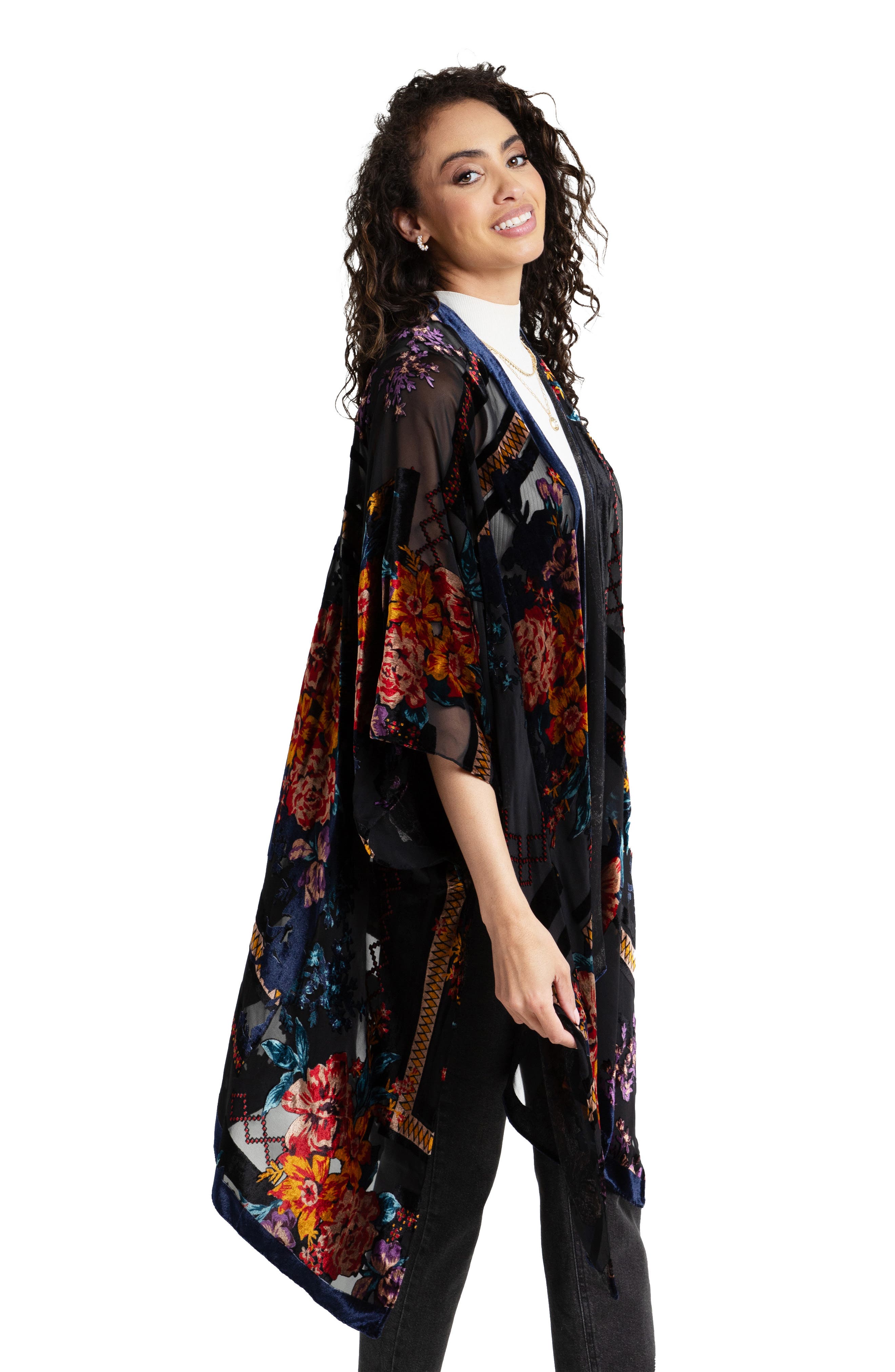 SAACHI Floral Velvet Ruana | Nordstromrack