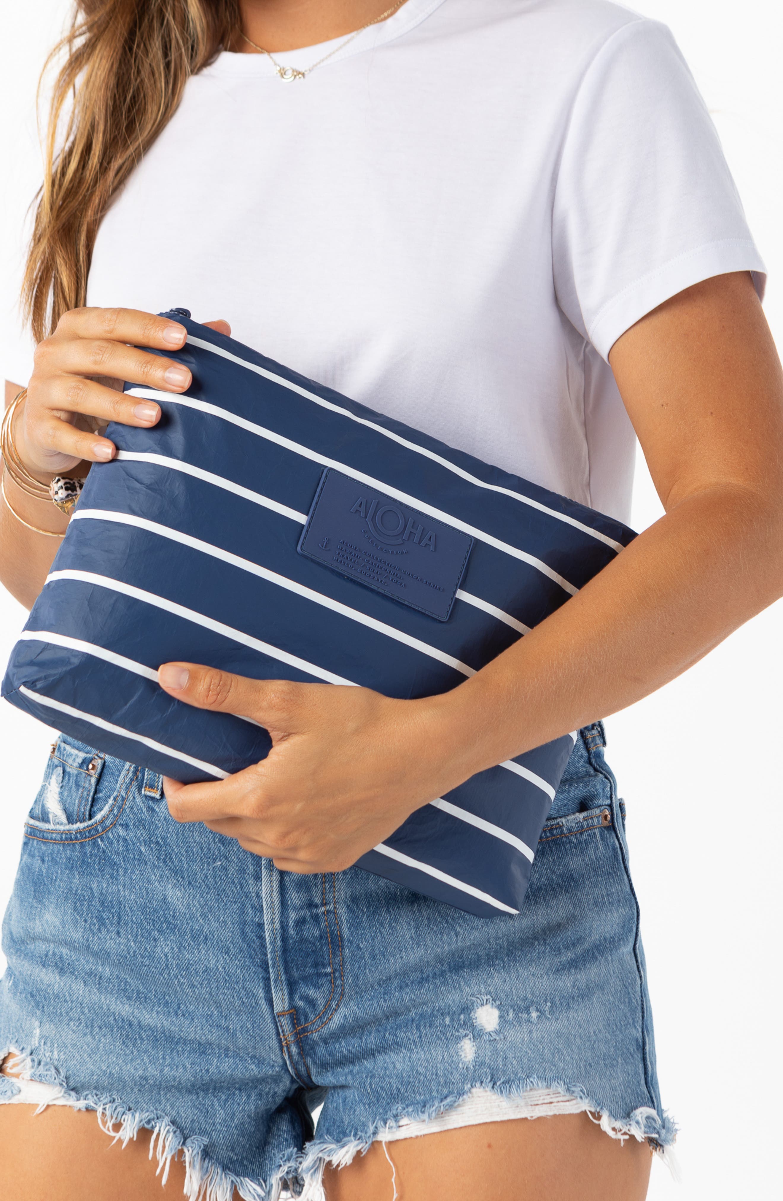 Aloha Collection Medium Water Resistant Tyvek® Zip Pouch | Nordstromrack