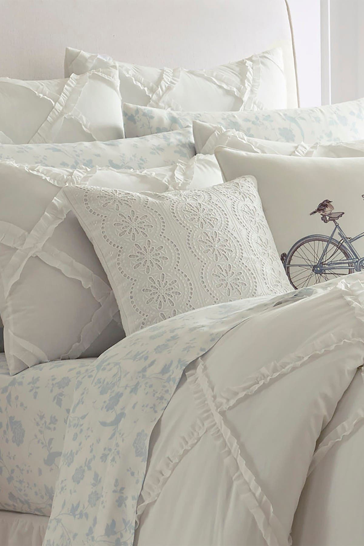 Laura Ashley Adelina White King Comforter Set | Nordstromrack