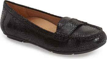 VIONIC WITH ORTHAHEEL Vionic 'Larrun' Animal Print Loafer Flat (Women ...