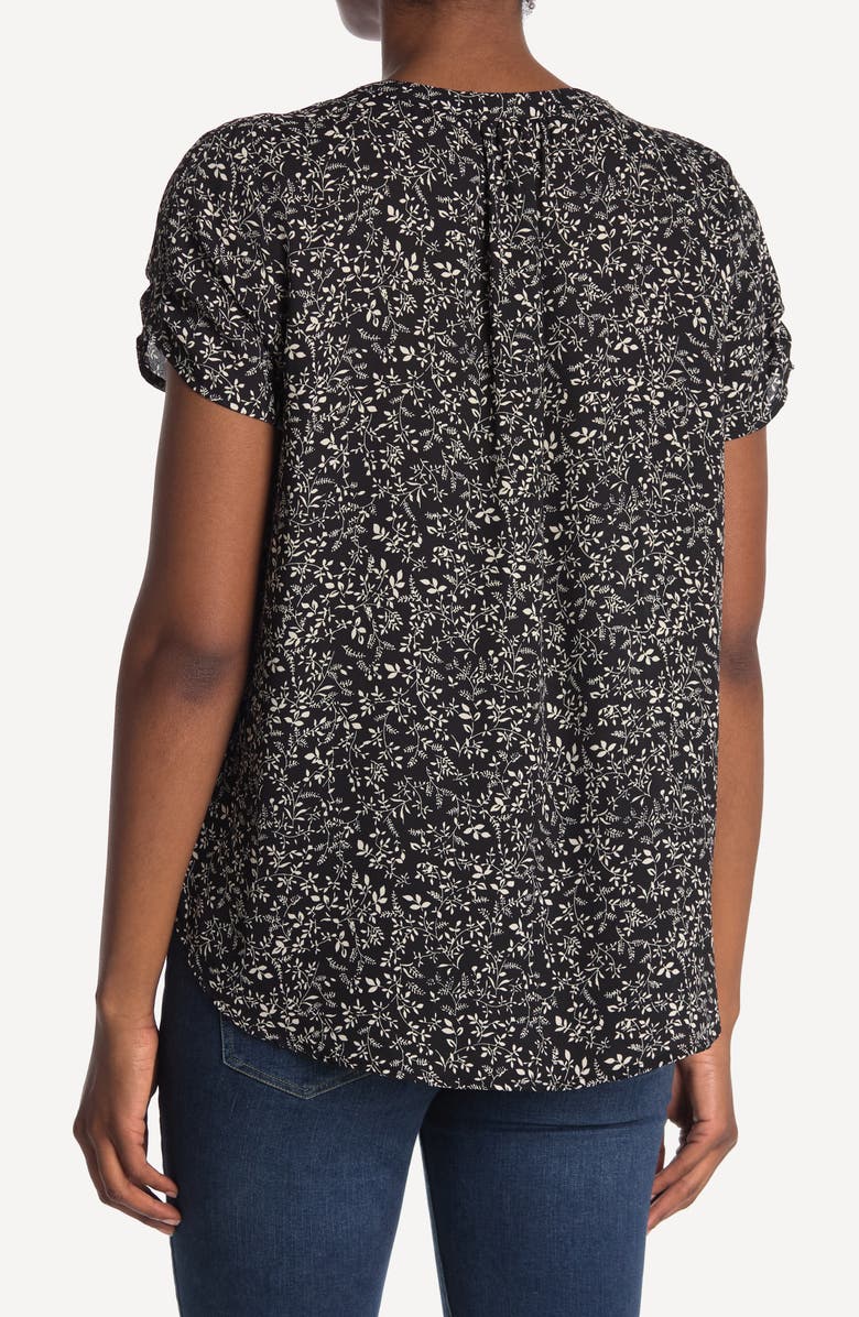 Pleione V-Neck Short Sleeve Leaf Print Notch Top | Nordstromrack