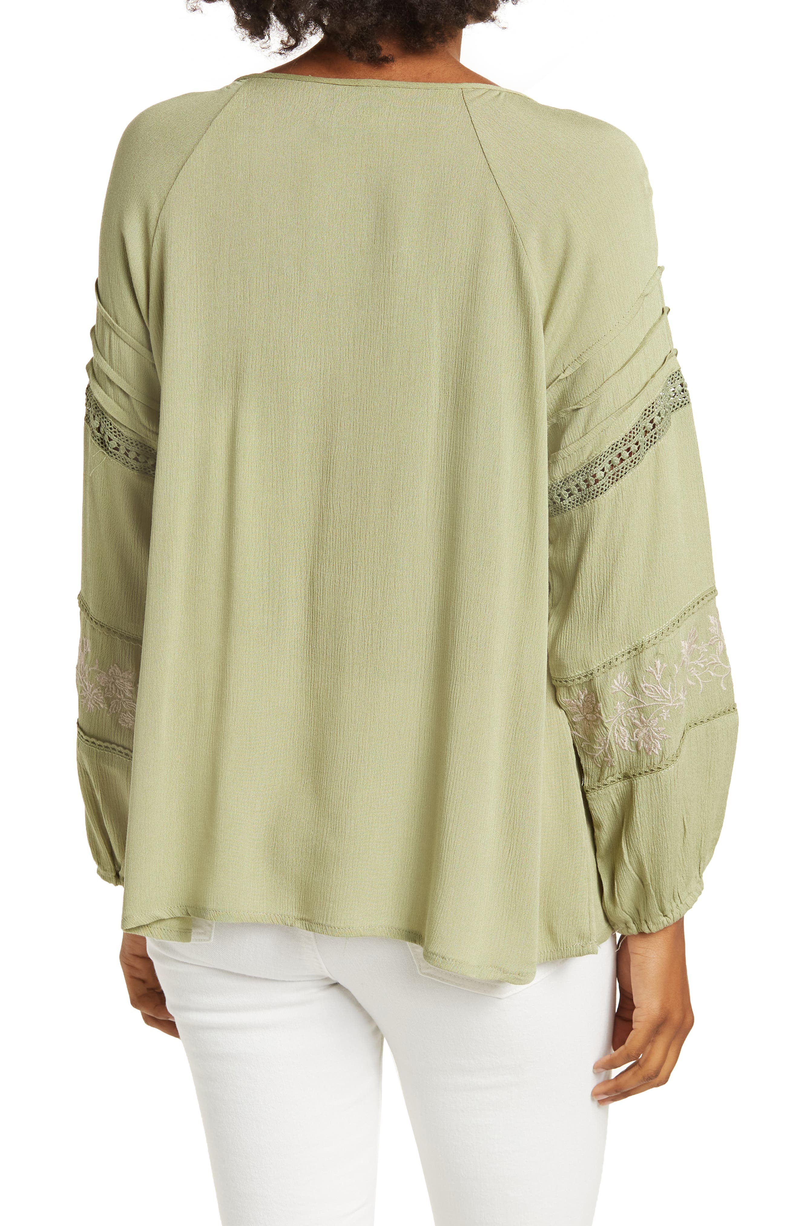 Forgotten Grace Embroidered Keyhole Long Sleeve Tunic Top | Nordstromrack