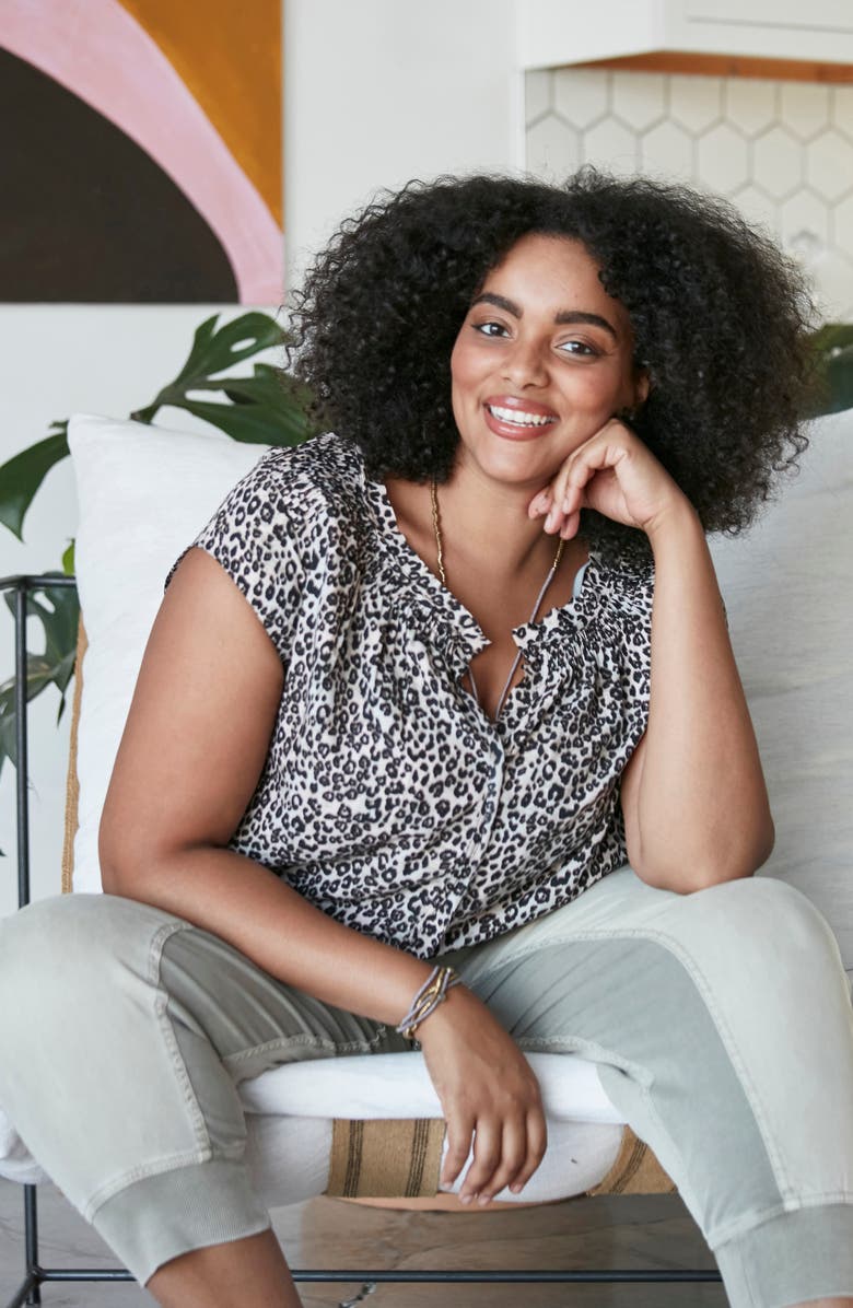 DR2 by Daniel Rainn Daniel Rainn Leopard Print Cap Sleeve Blouse ...