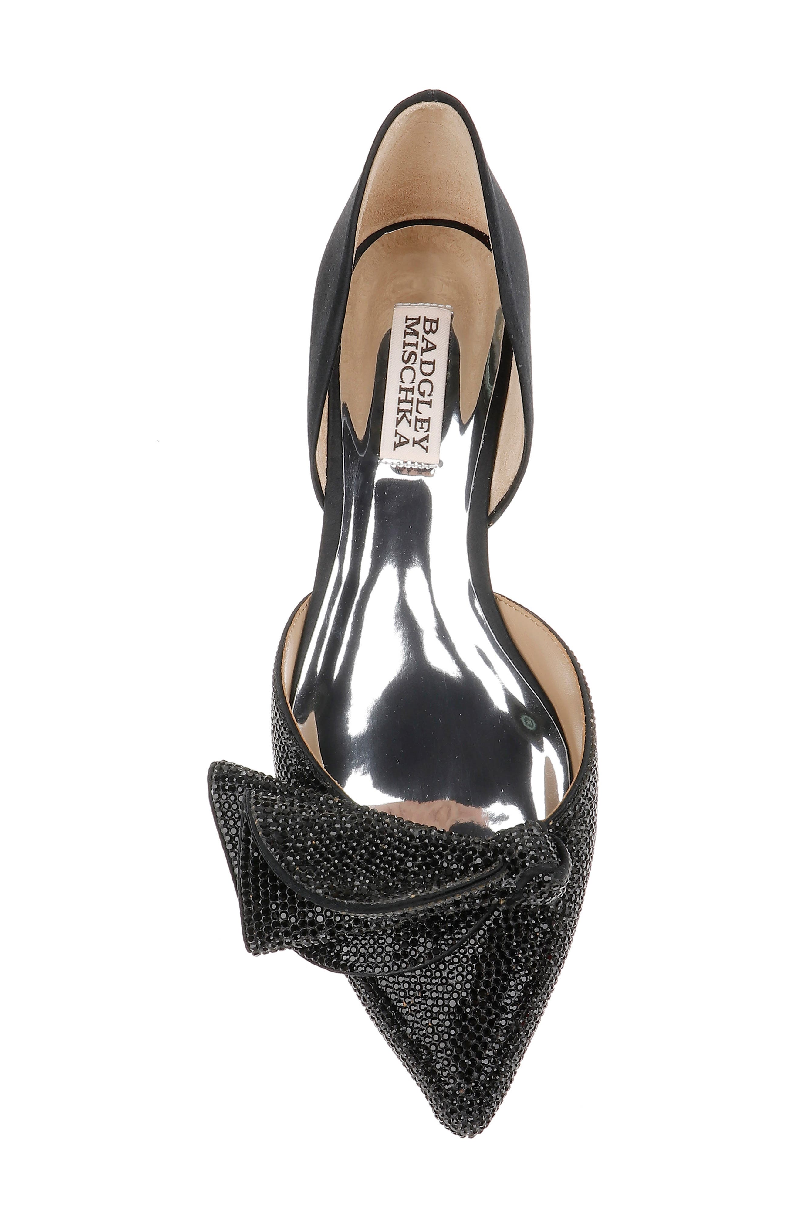 Badgley Mischka Collection Ileana Pointed Toe d'Orsay Flat (Women ...