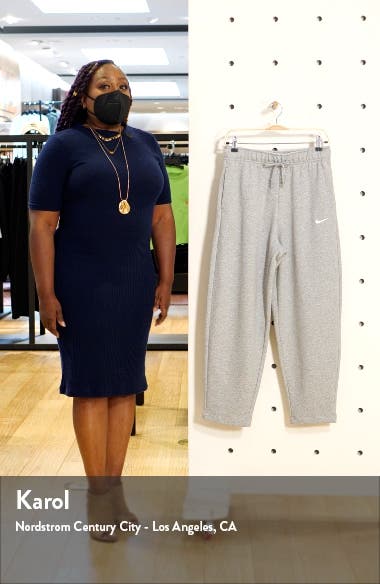 Nike Sportswear Essentials Curve Ankle Pants | Nordstrom