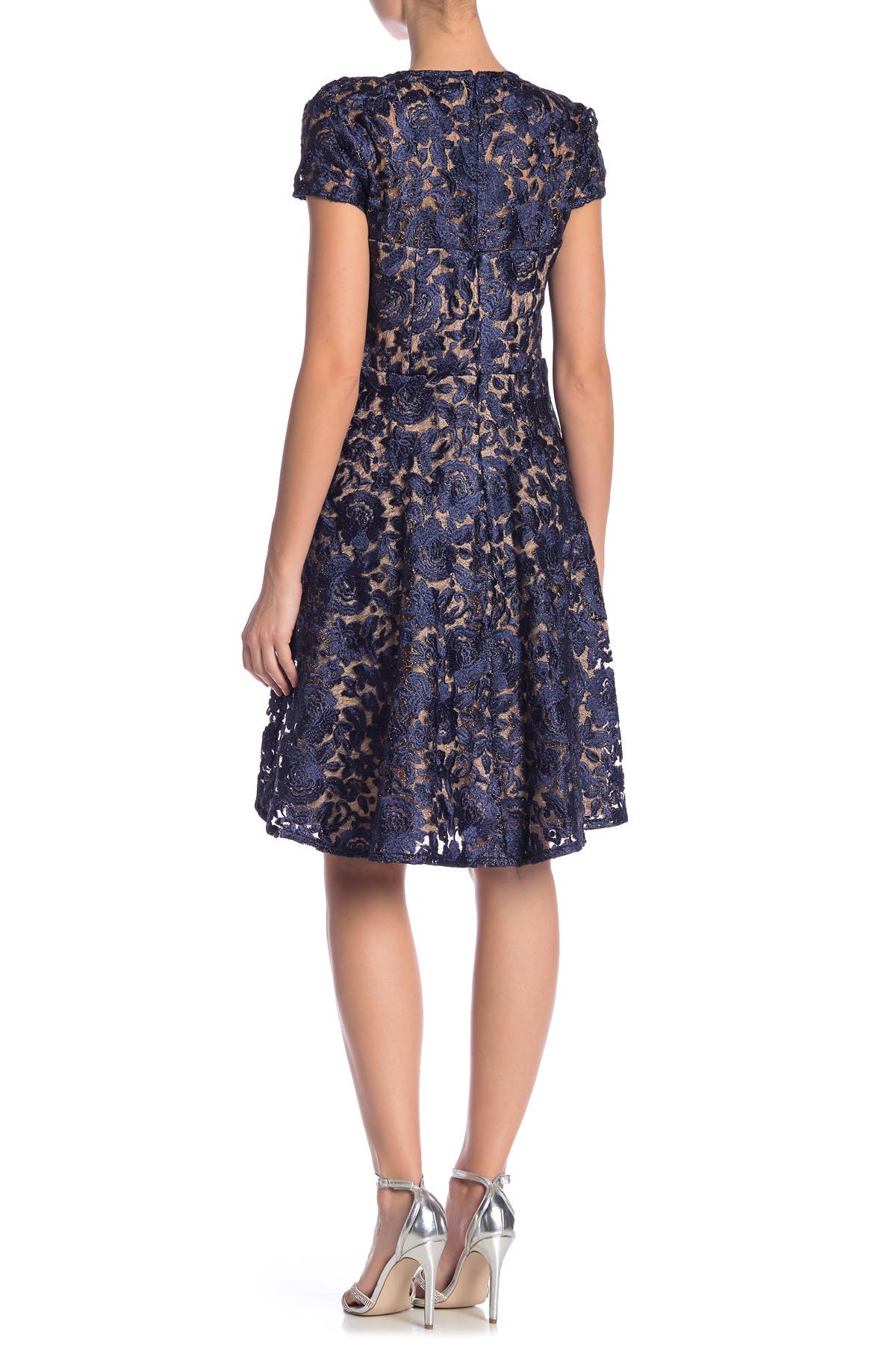 Brautkleid Fit And Flare Mit Uberrock