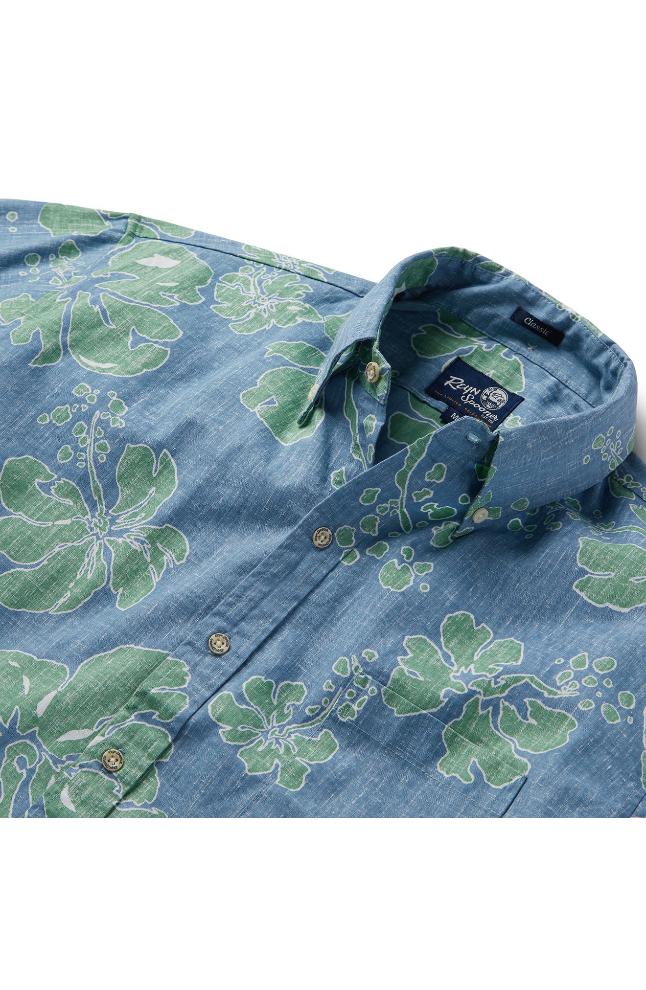 Reyn Spooner Vaitape Classic Fit Hibiscus Print Short Sleeve Button ...
