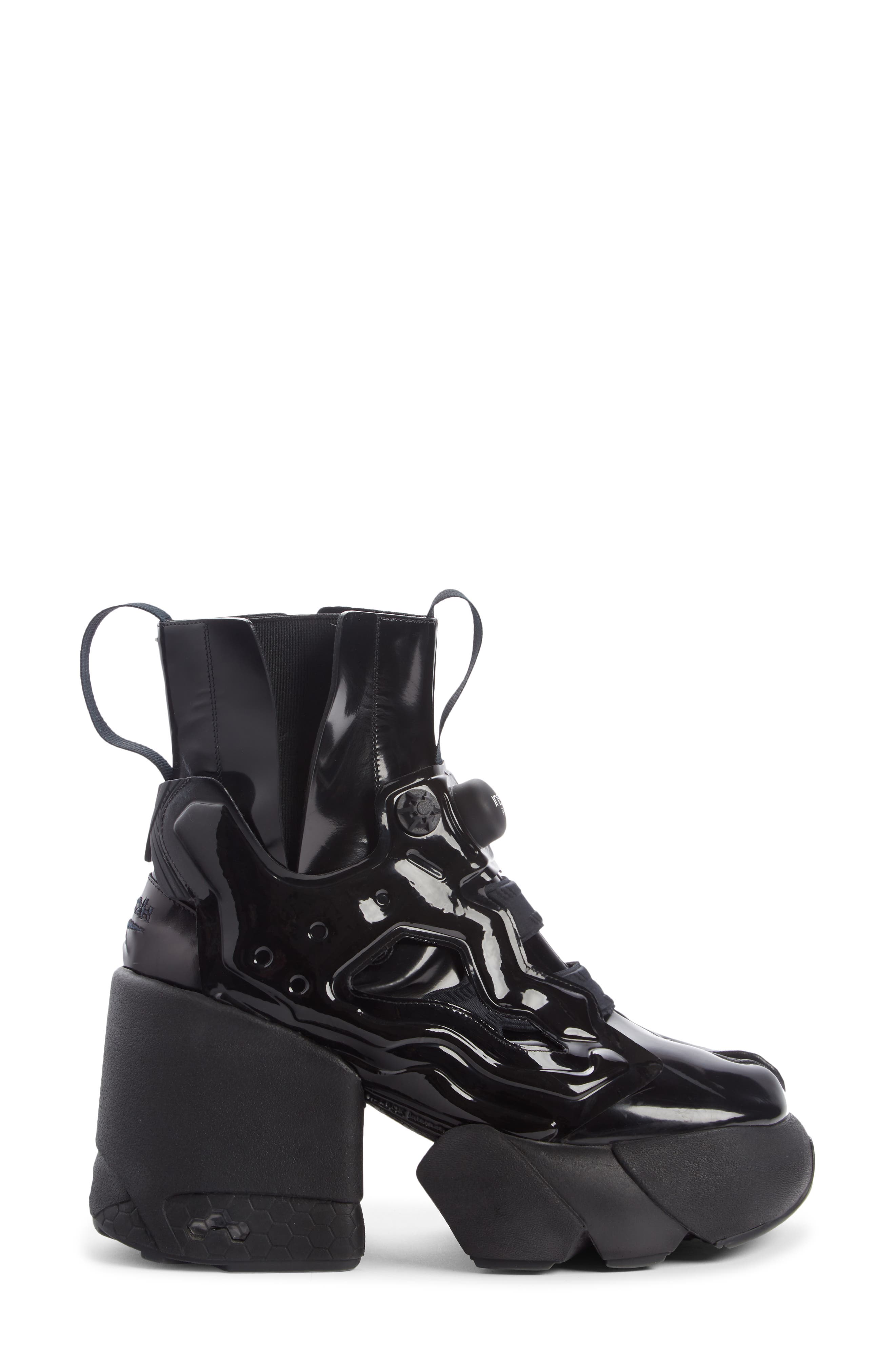 Maison Margiela x Reebok Instapump Fury Tabi Platform Boot (Women ...