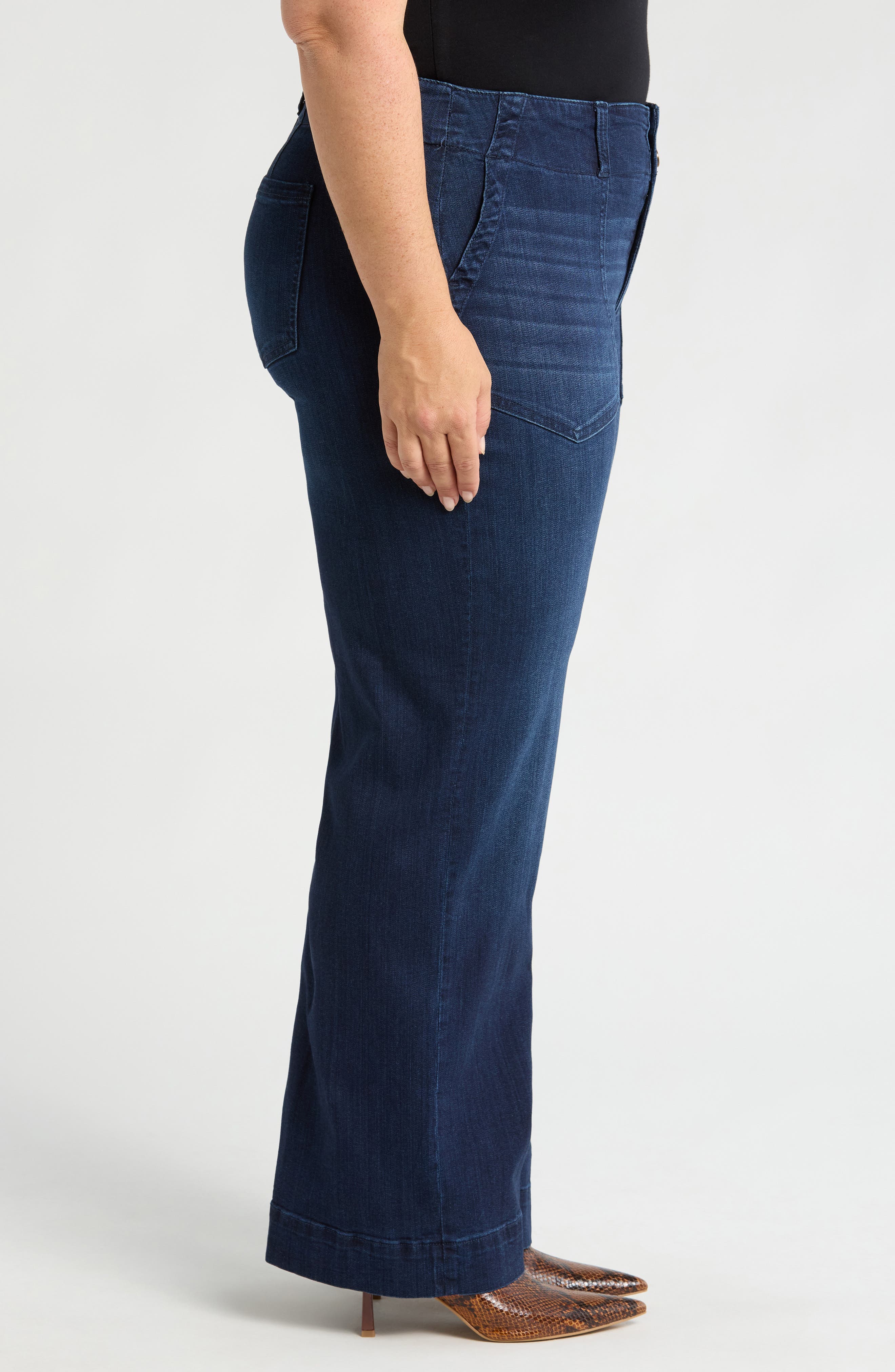 Liverpool Los Angeles Hannah Patch Pocket Flare Jeans | Nordstrom