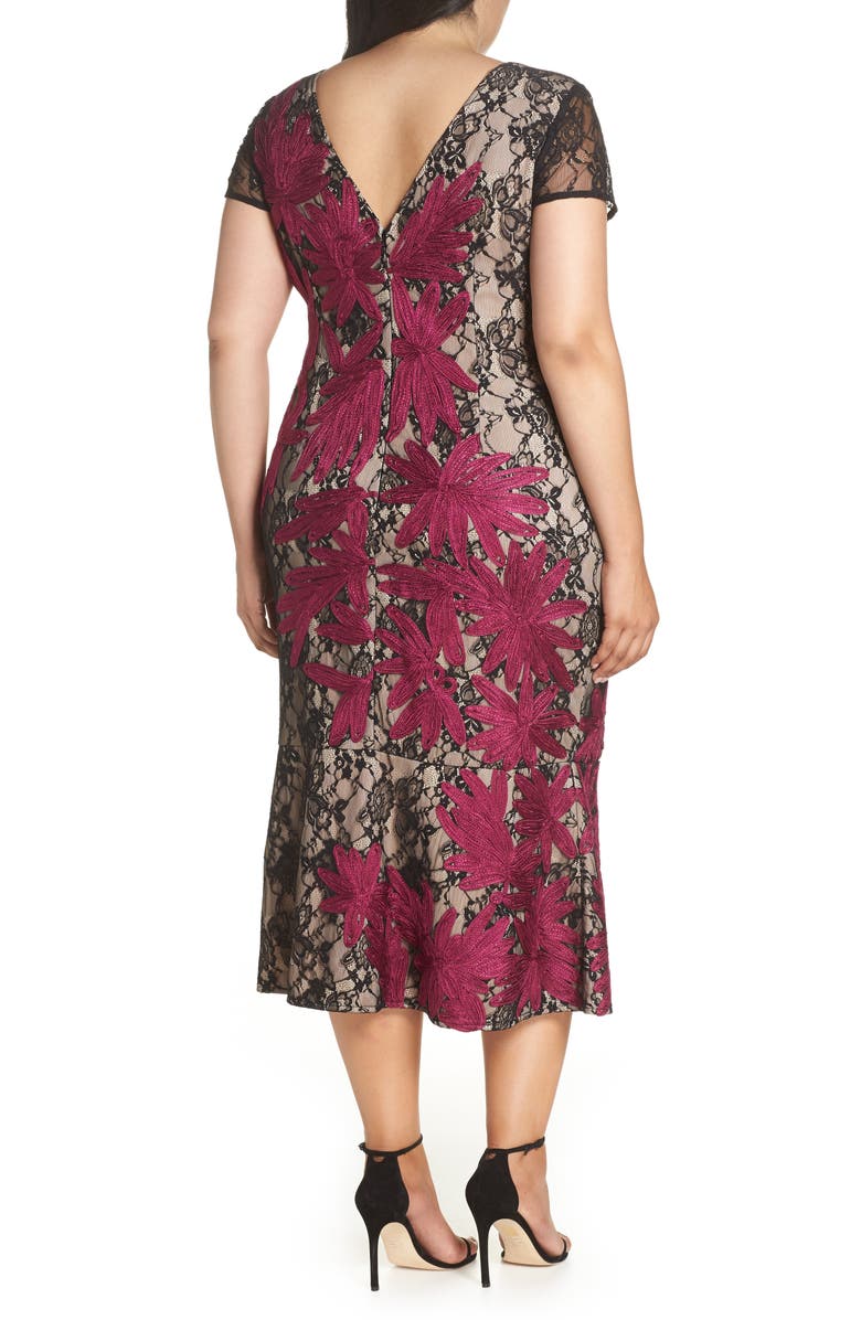 JS Collections Two Tone Embroidered Lace Dress | Nordstrom