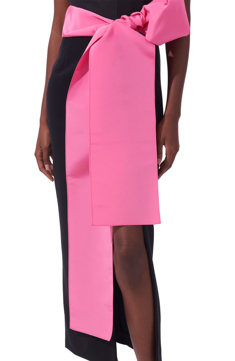 Carolina Herrera Contrast Sash Scoop Neck Dress | Nordstromrack