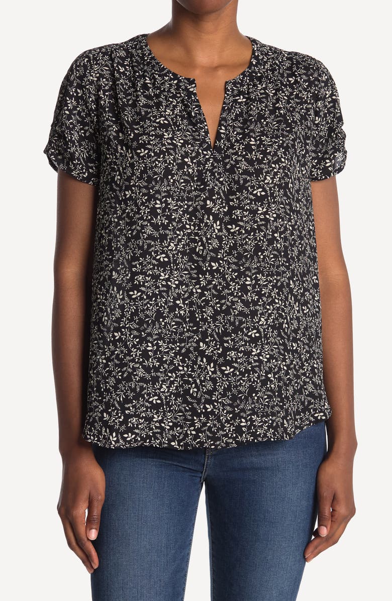 Pleione V-Neck Short Sleeve Leaf Print Notch Top | Nordstromrack