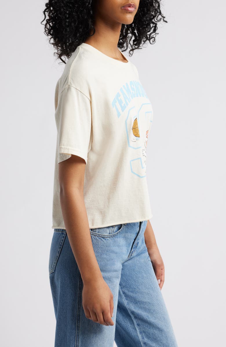 Vinyl Icons Peanuts® Snoopy Game Day 96 Crop Cotton Graphic T-Shirt ...