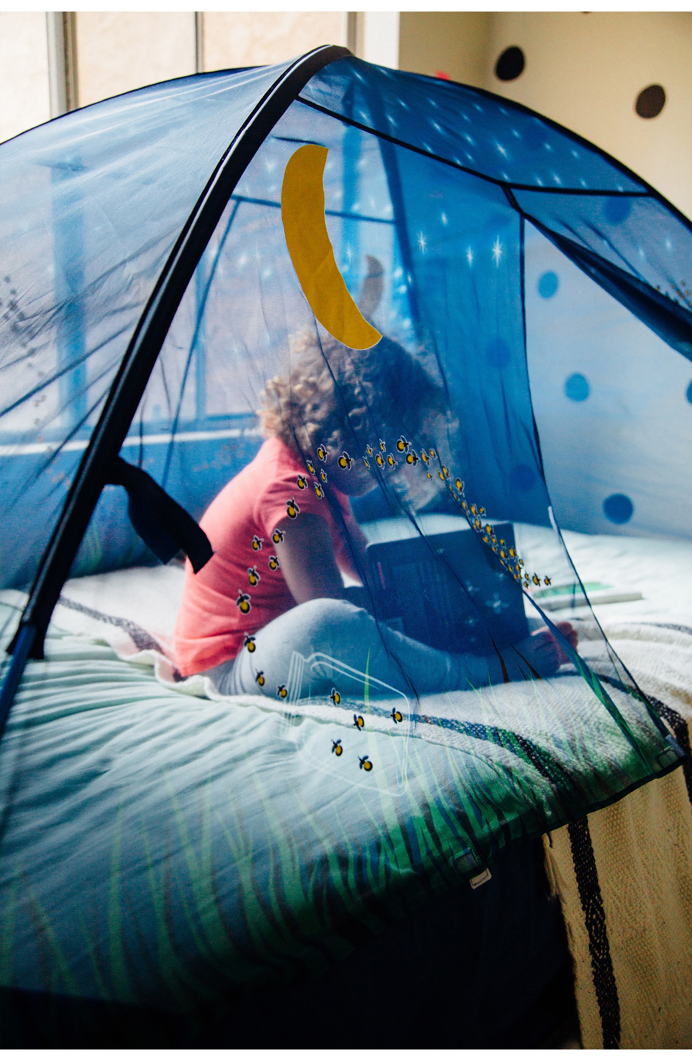 Pacific Play Tents Twin-Size Glow in the Dark Bed Tent | Nordstrom