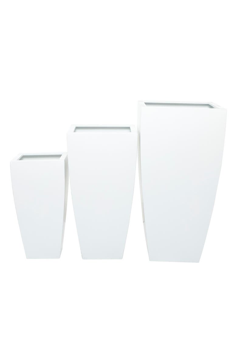 VIVIAN LUNE HOME White Metal Modern Planter with Tapered Base & Fluted ...