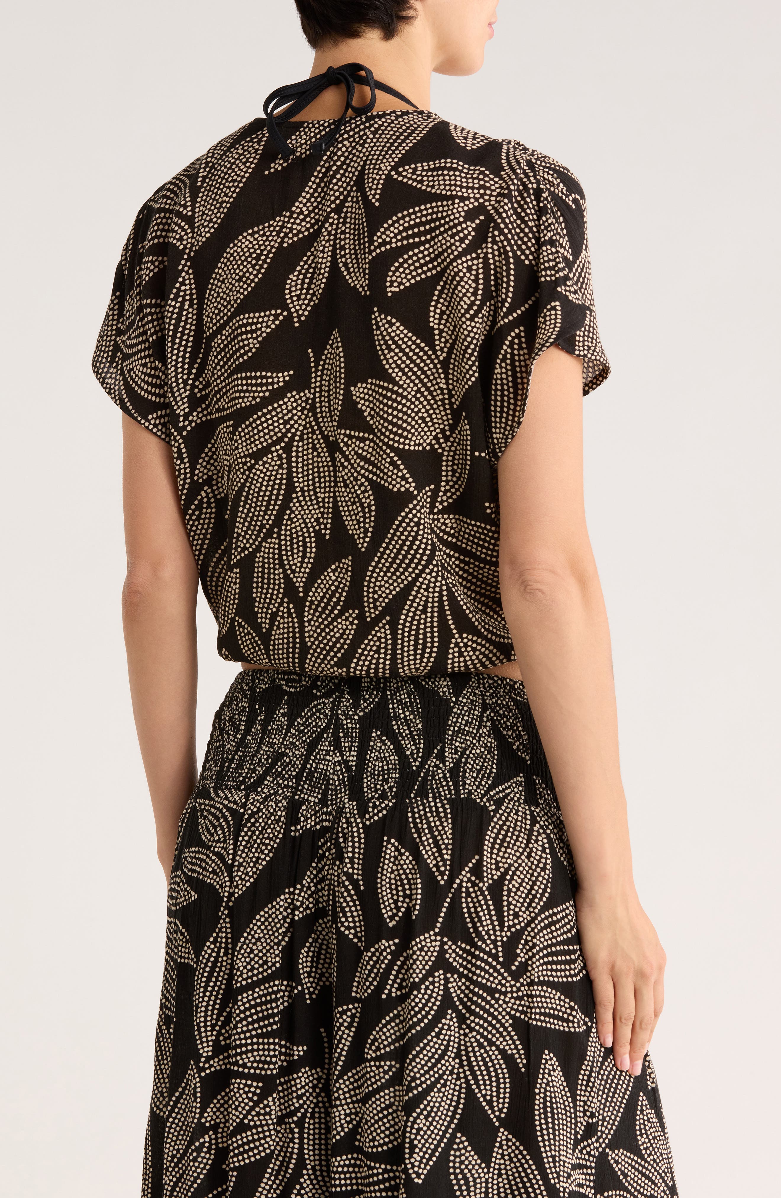 Elan Short Sleeve Crop Cover-Up Top | Nordstromrack