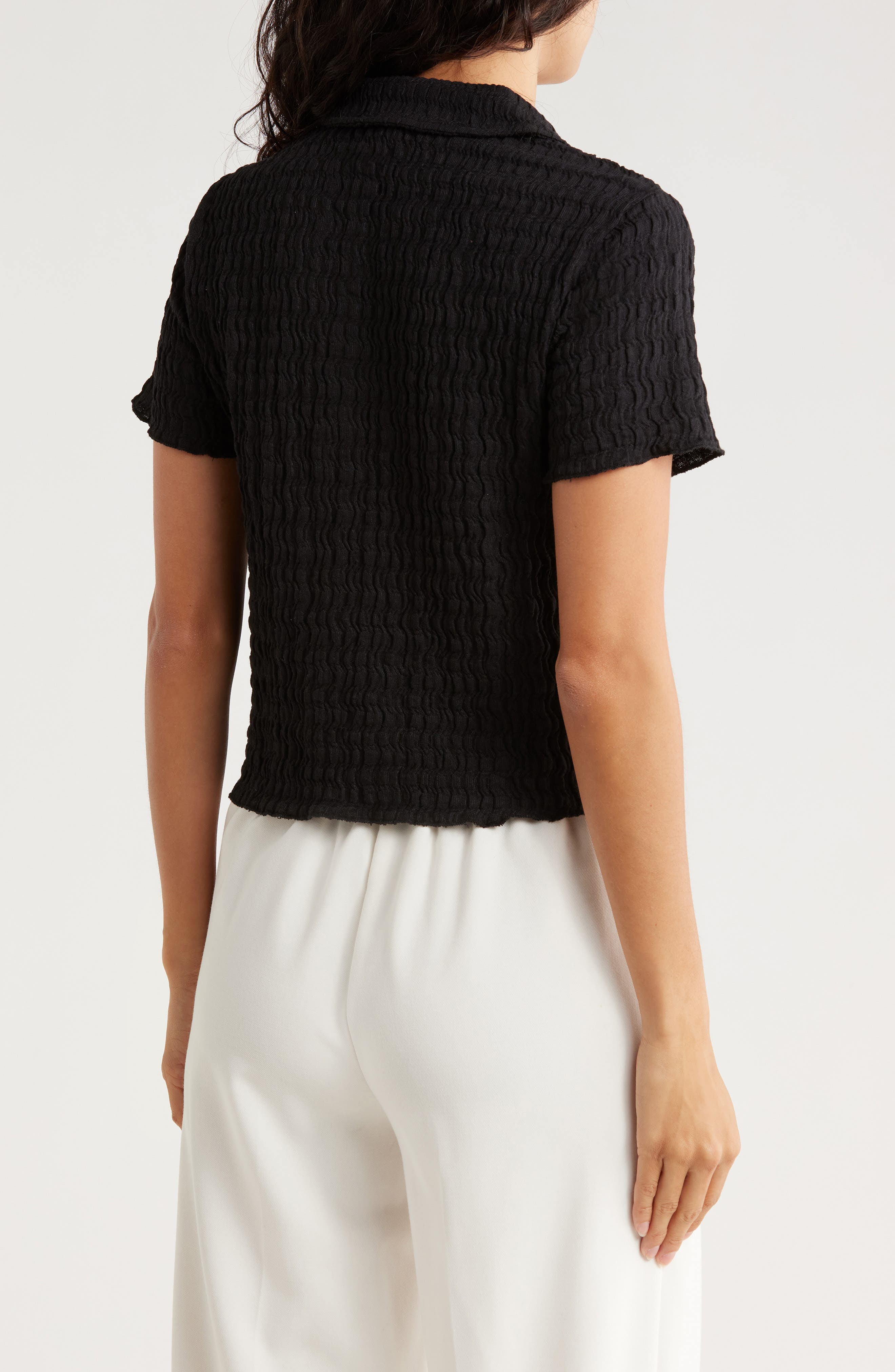 Muse Short Sleeve Textured Button-Up Crop Top | Nordstromrack