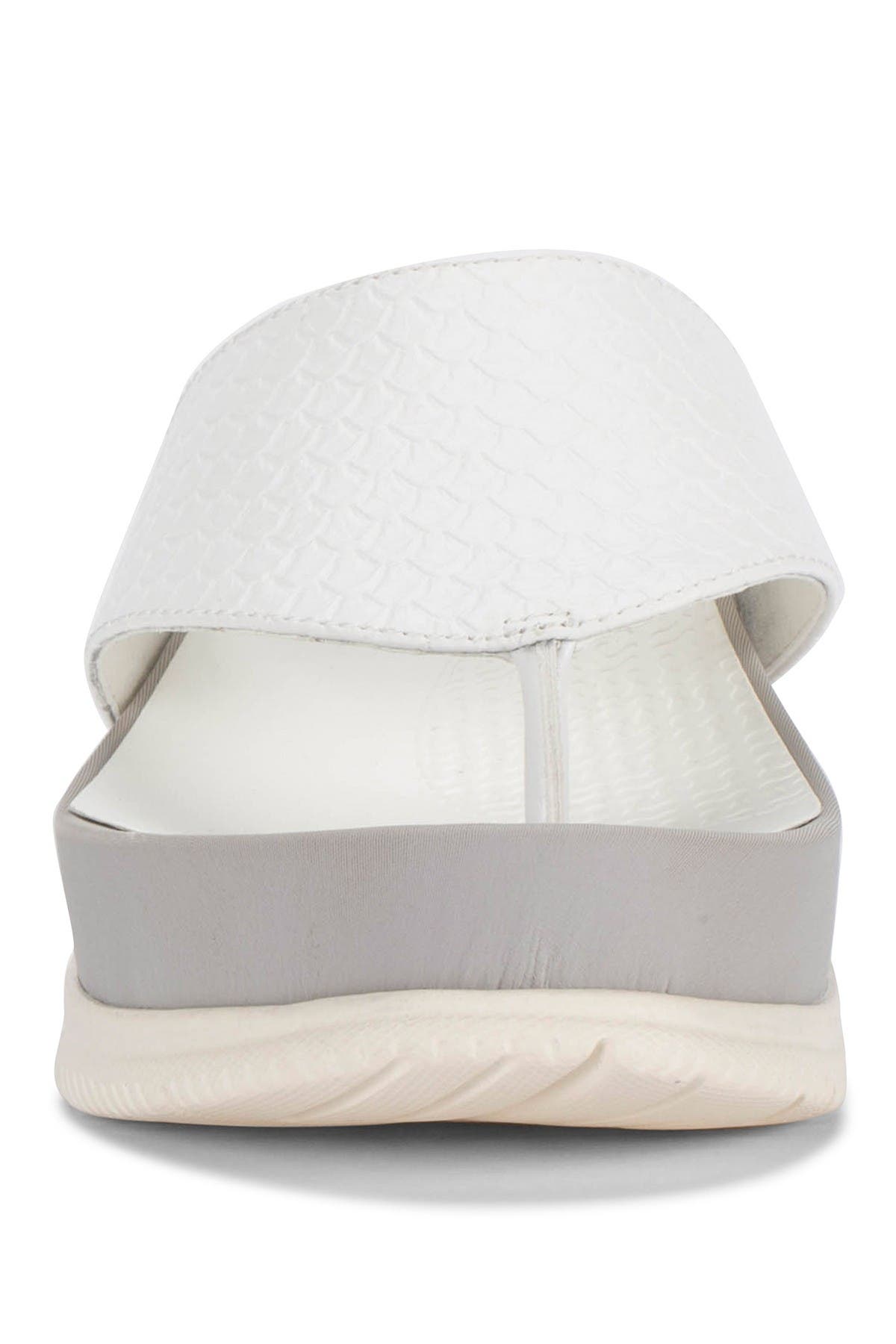 BARETRAPS Sariah Posture Plus Wedge Thong Sandal | Nordstromrack