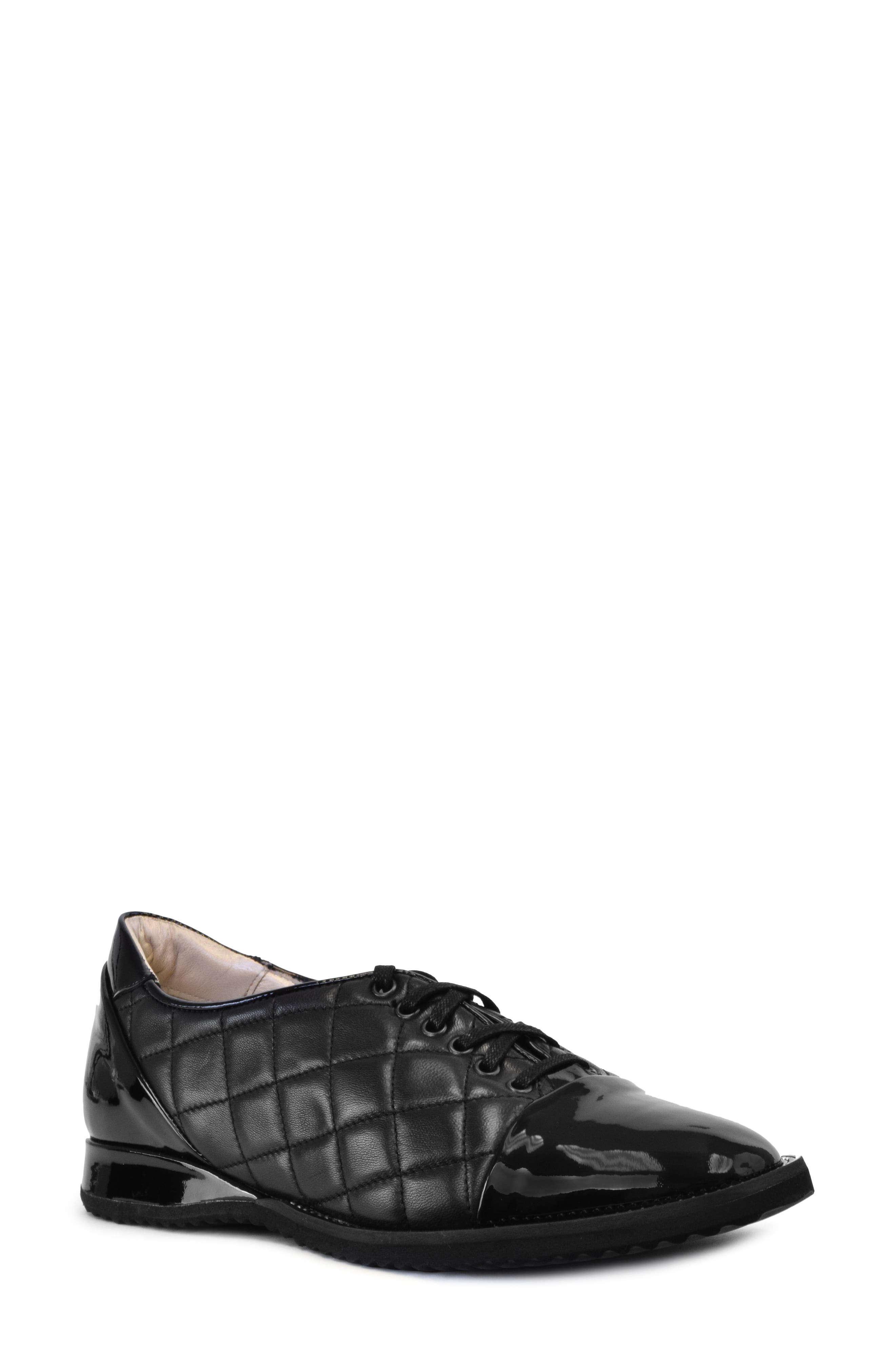 Amalfi by Rangoni Enna Quilted Oxford (Women) | Nordstromrack