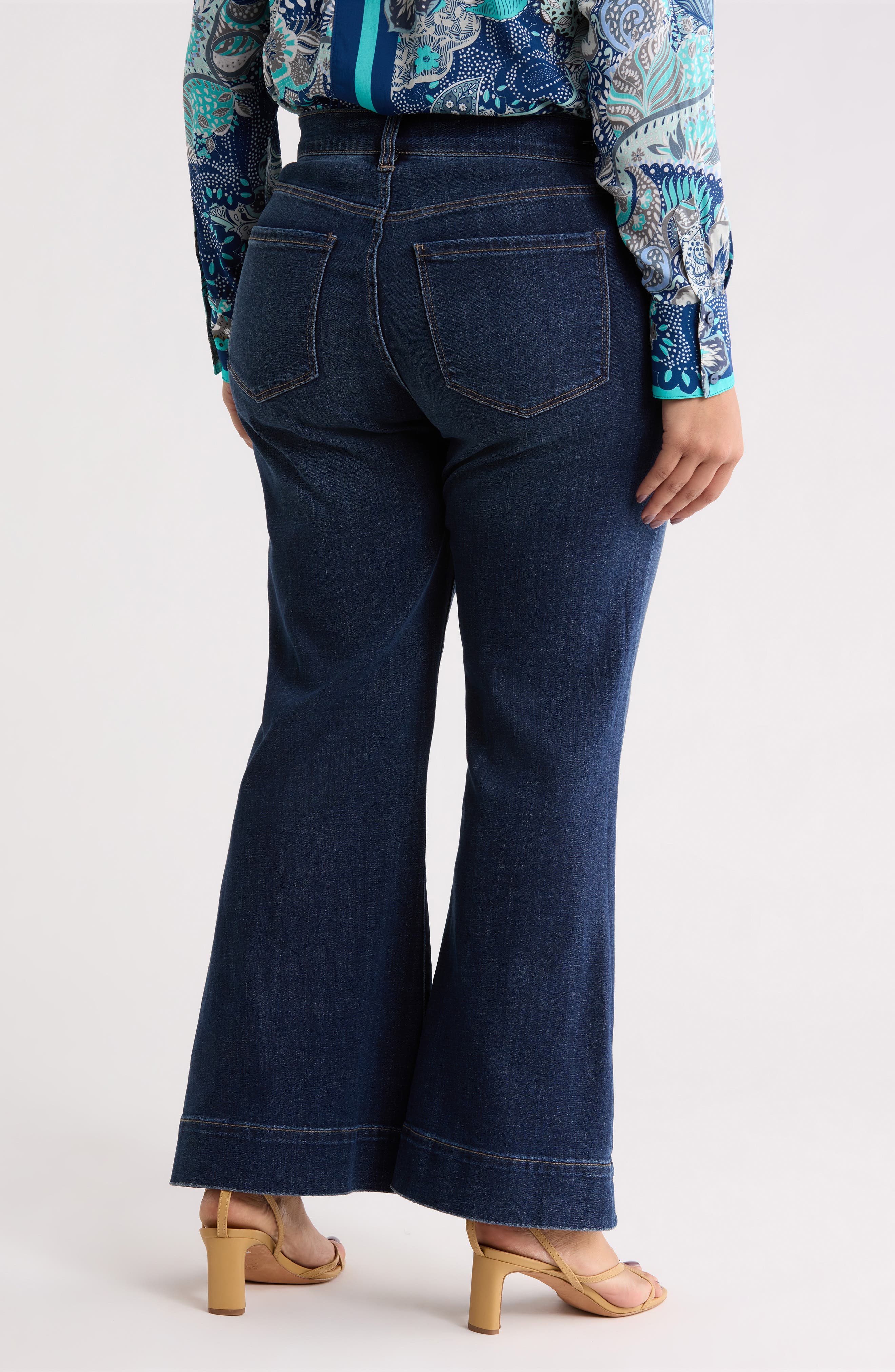Liverpool Hannah Mini Patch Pocket Flare Jeans | Nordstrom