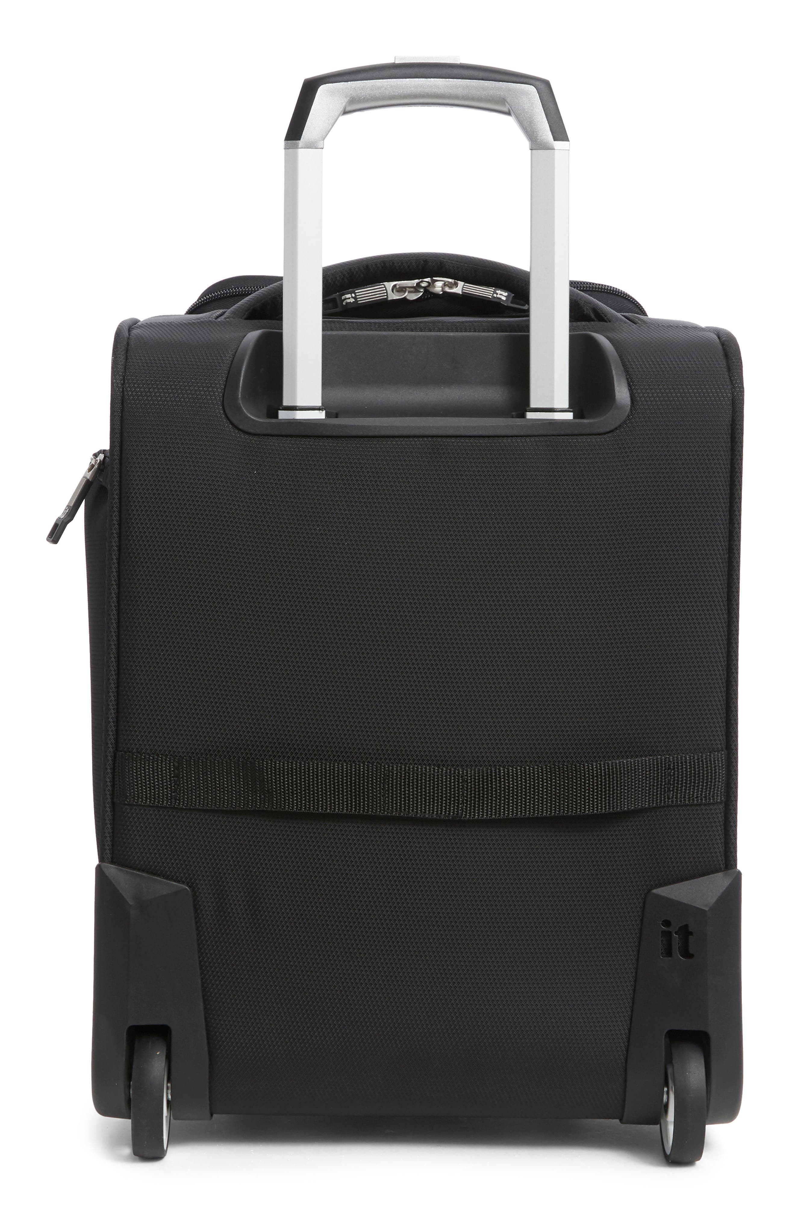 IT LUGGAGE Intrepid 16-Inch Softside Spinner Luggage | Nordstromrack