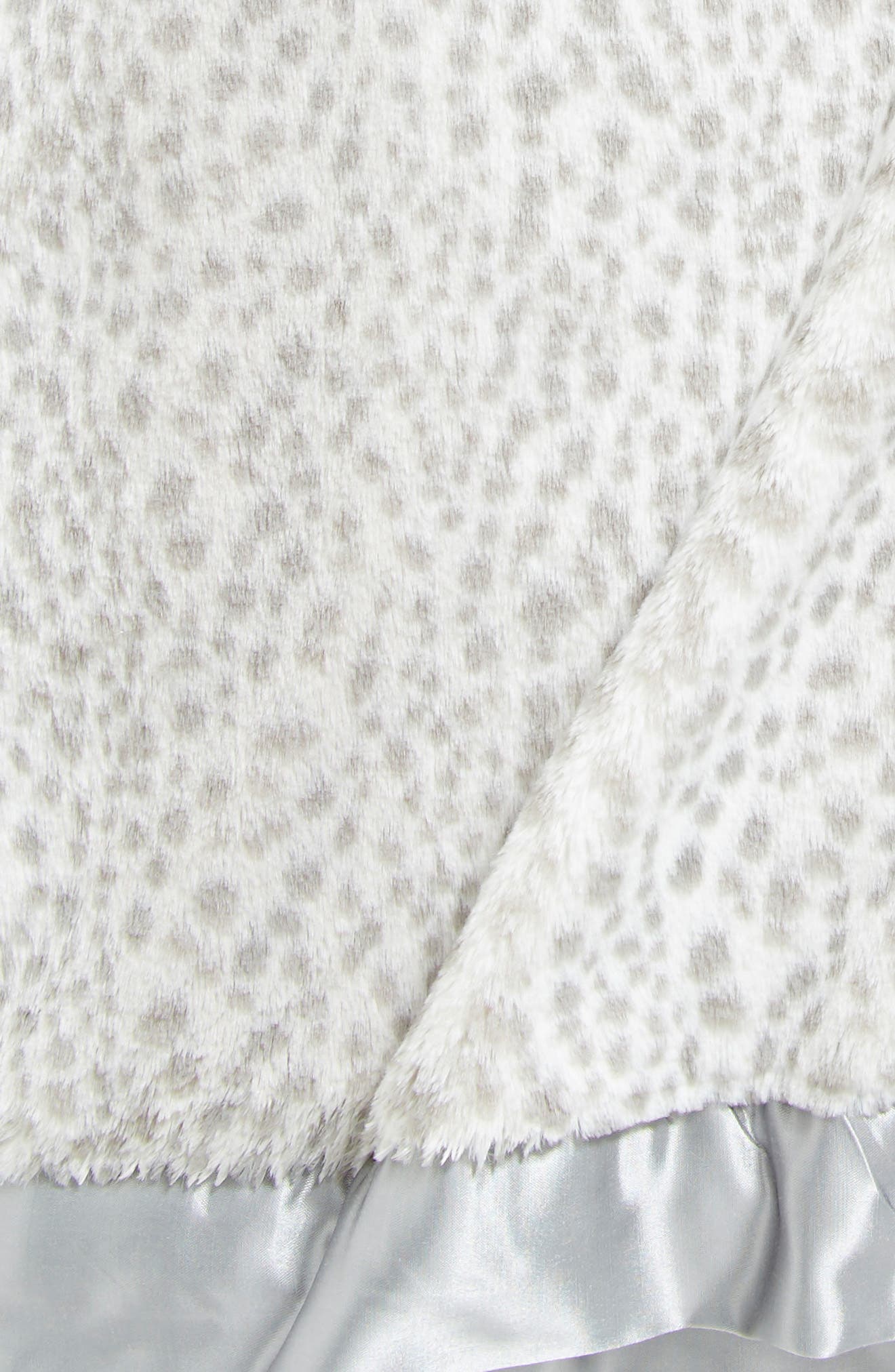 Giraffe at Home Luxe Snow Leopard Faux Fur Throw | Nordstrom