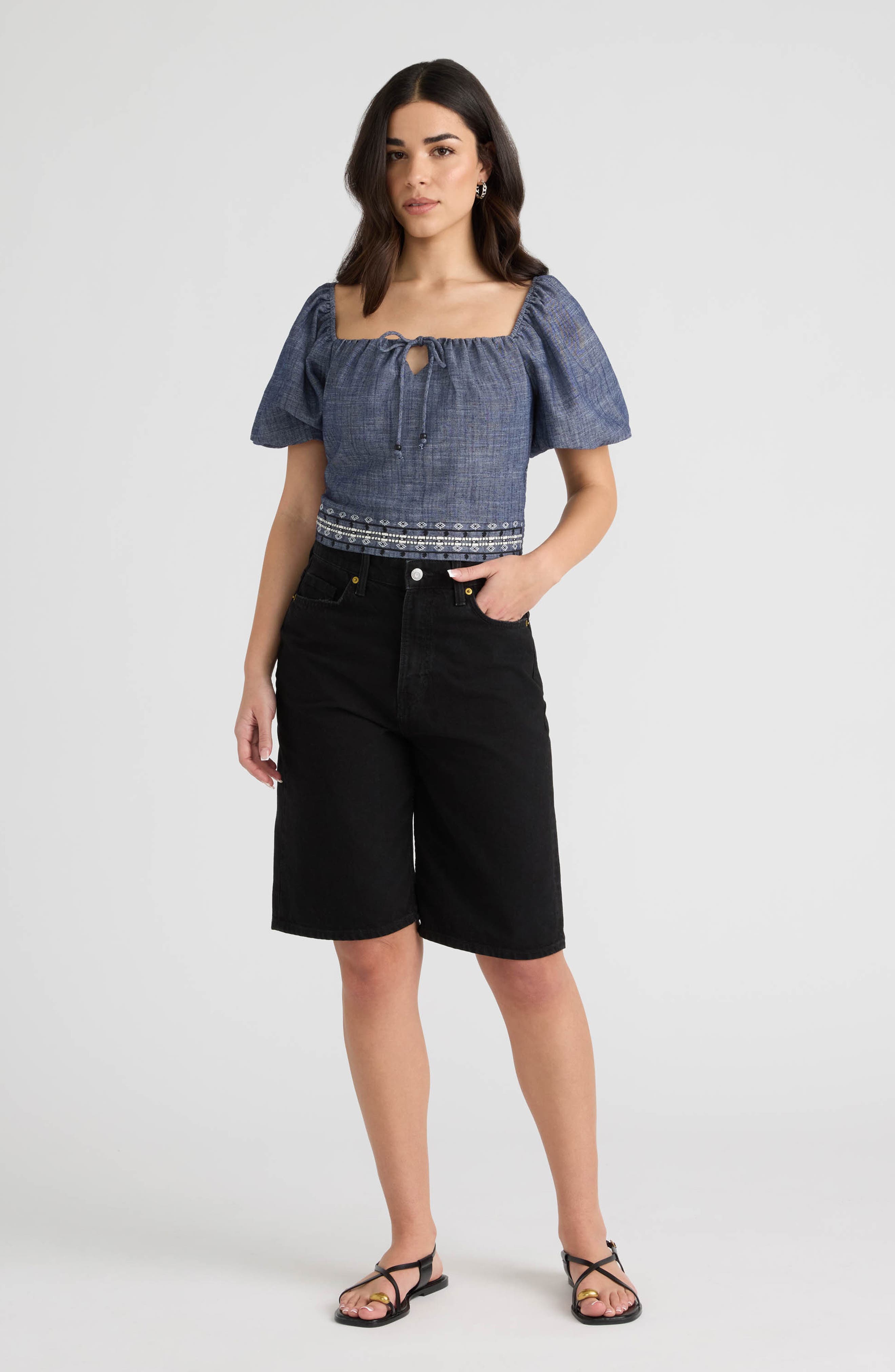 NVLT Embroidered Puff Sleeve Crop Top | Nordstromrack