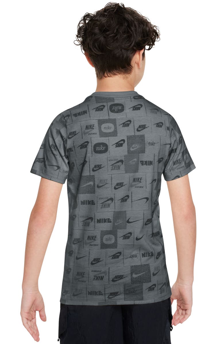 Nike Kids' Sportswear Club Logo T-Shirt | Nordstromrack