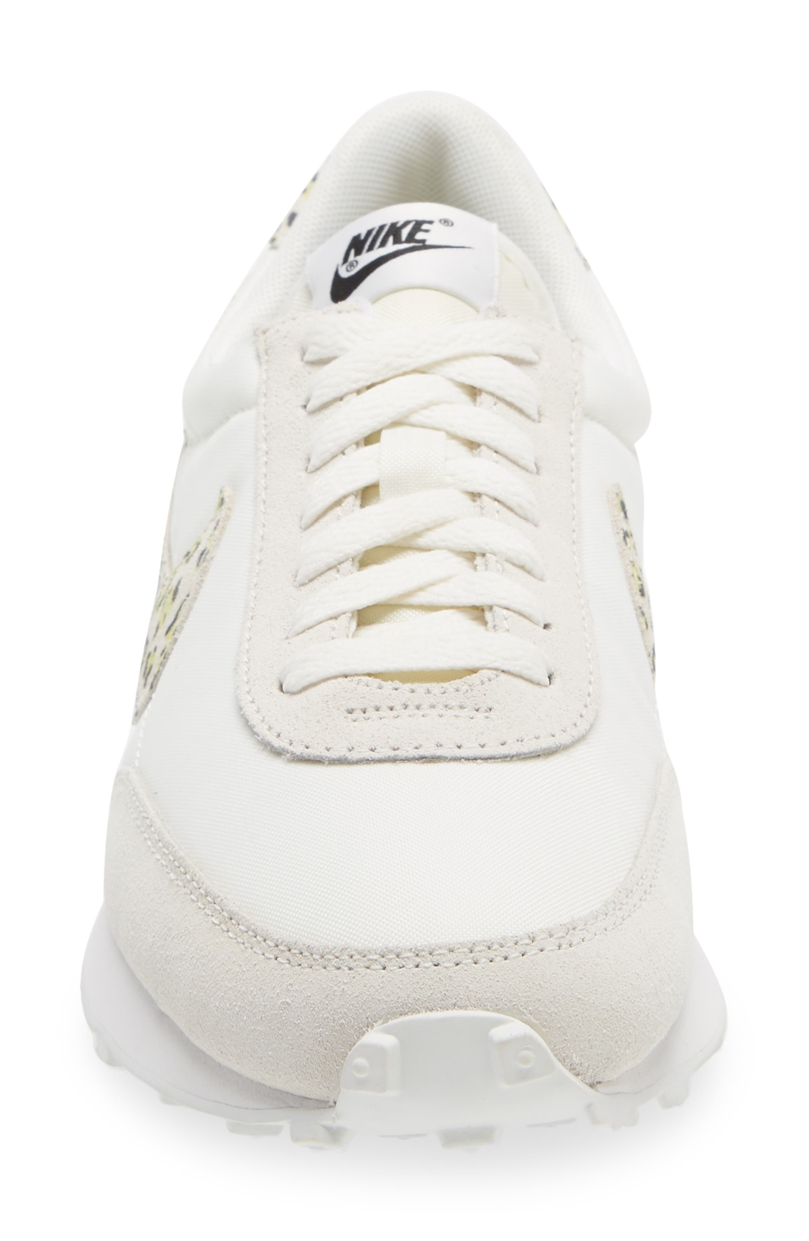 Nike DayBreak SE Sneaker (Women) | Nordstrom