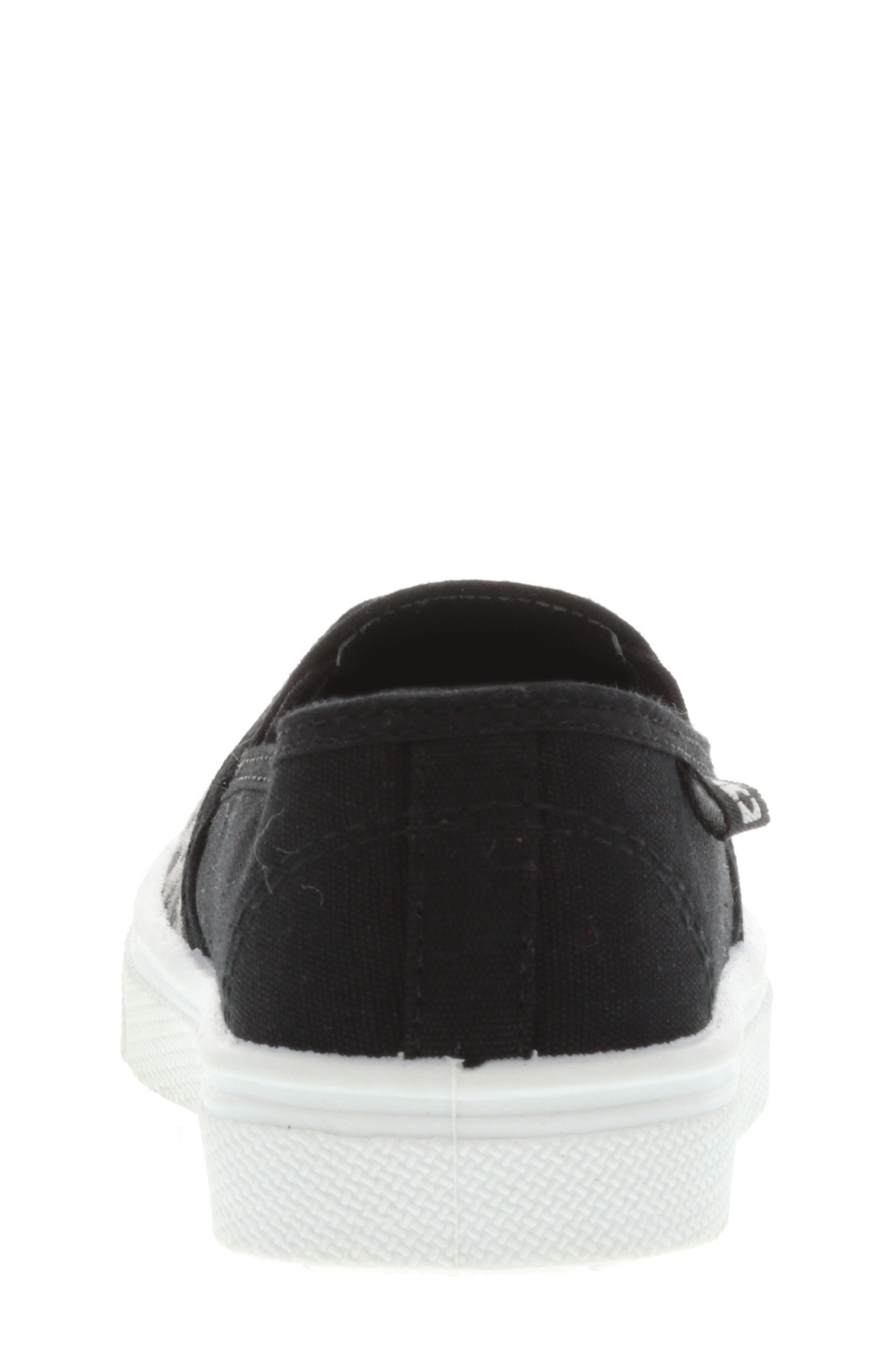 OOMPHIES Kids' Madison Slip-On Sneaker | Nordstromrack