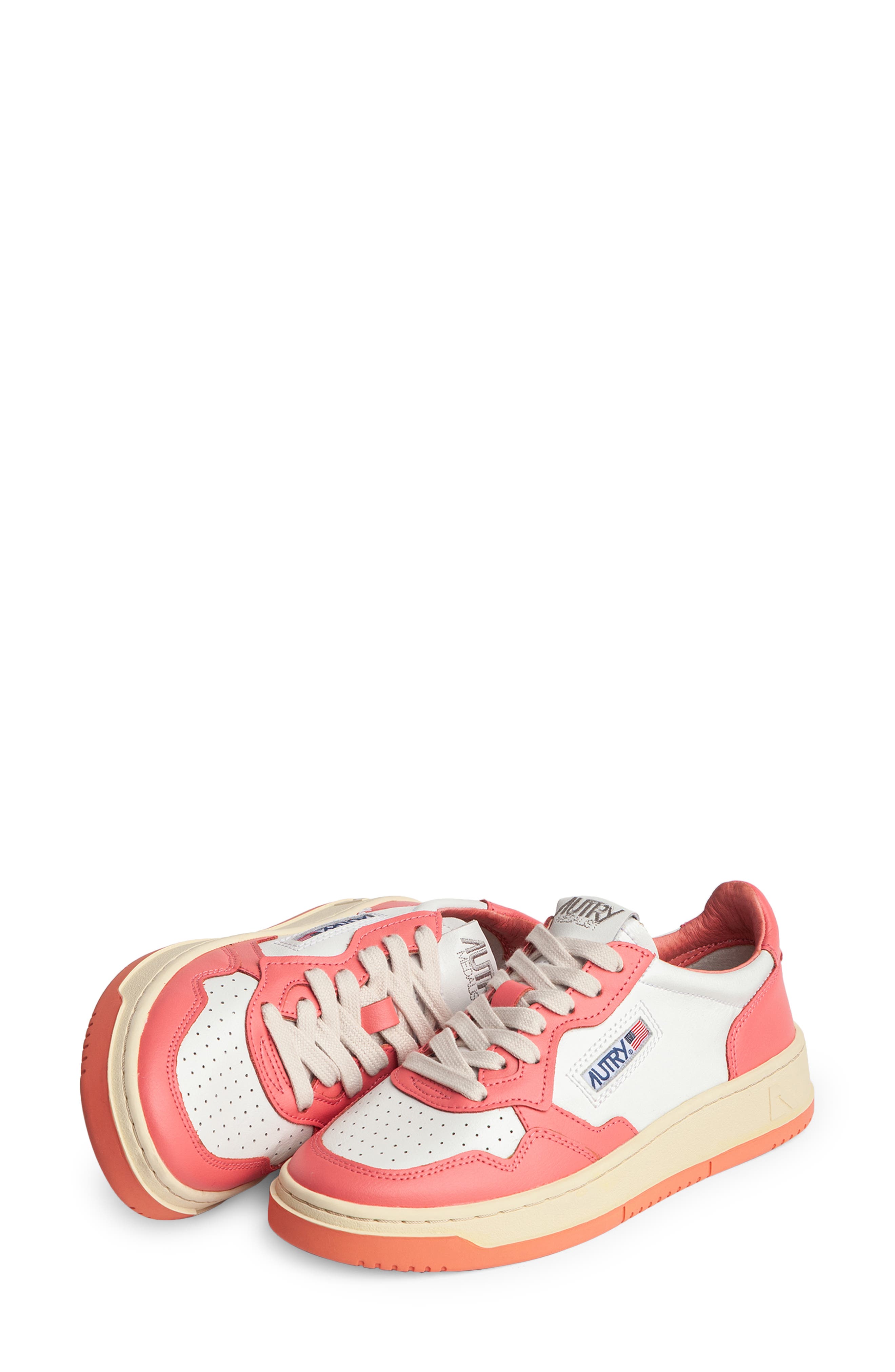 AUTRY Medalist Low Sneaker (Women) | Nordstromrack