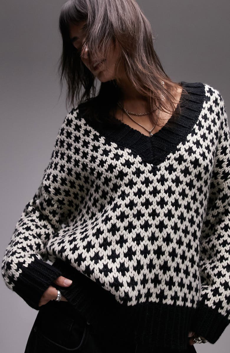 Topshop Diamond Pattern V-Neck Sweater | Nordstromrack