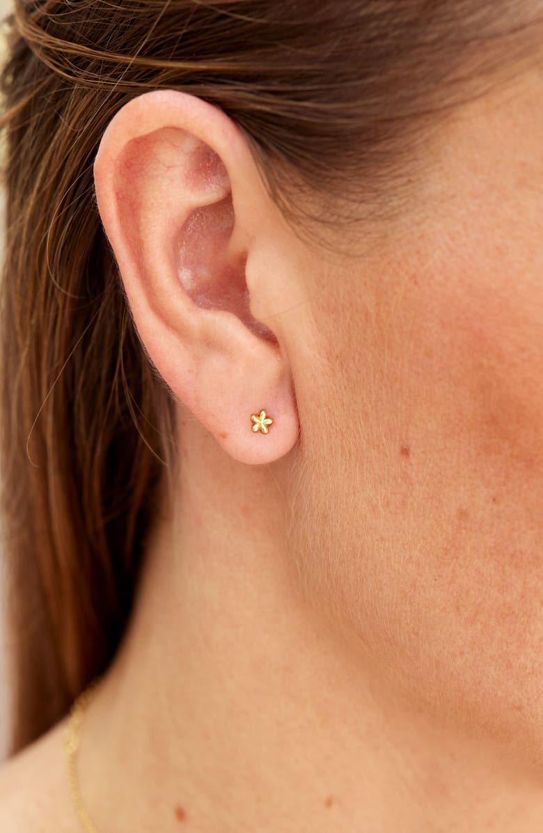 SAVVY CIE JEWELS 18K Gold Plate Sterling Silver Mini Flower Stud ...
