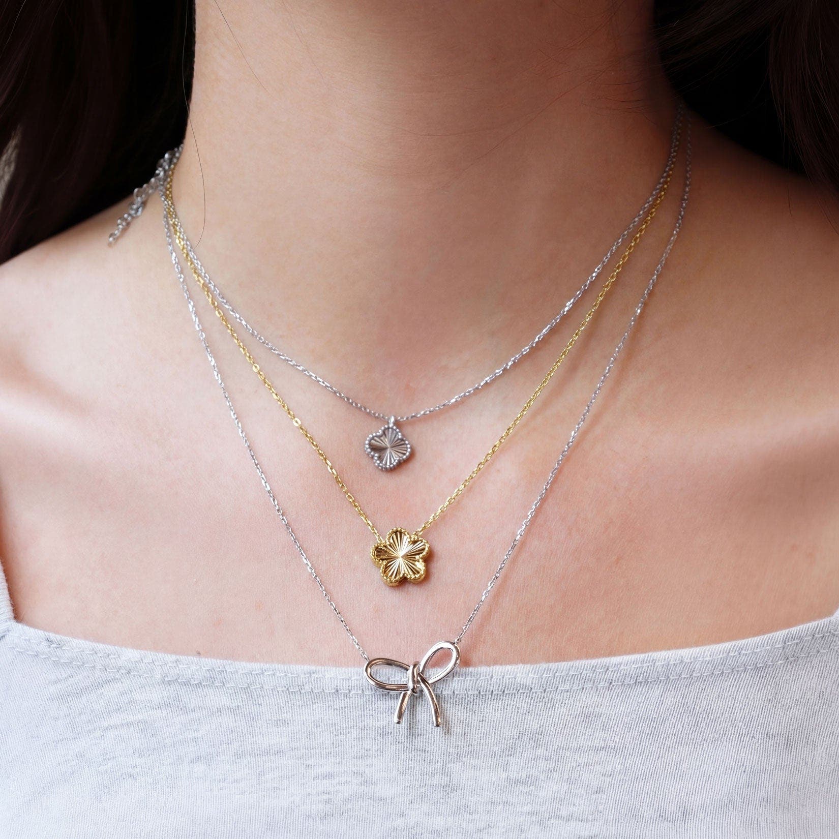 The Lovery Fine Jewelry Fluted Single Flower Necklace | Nordstrom