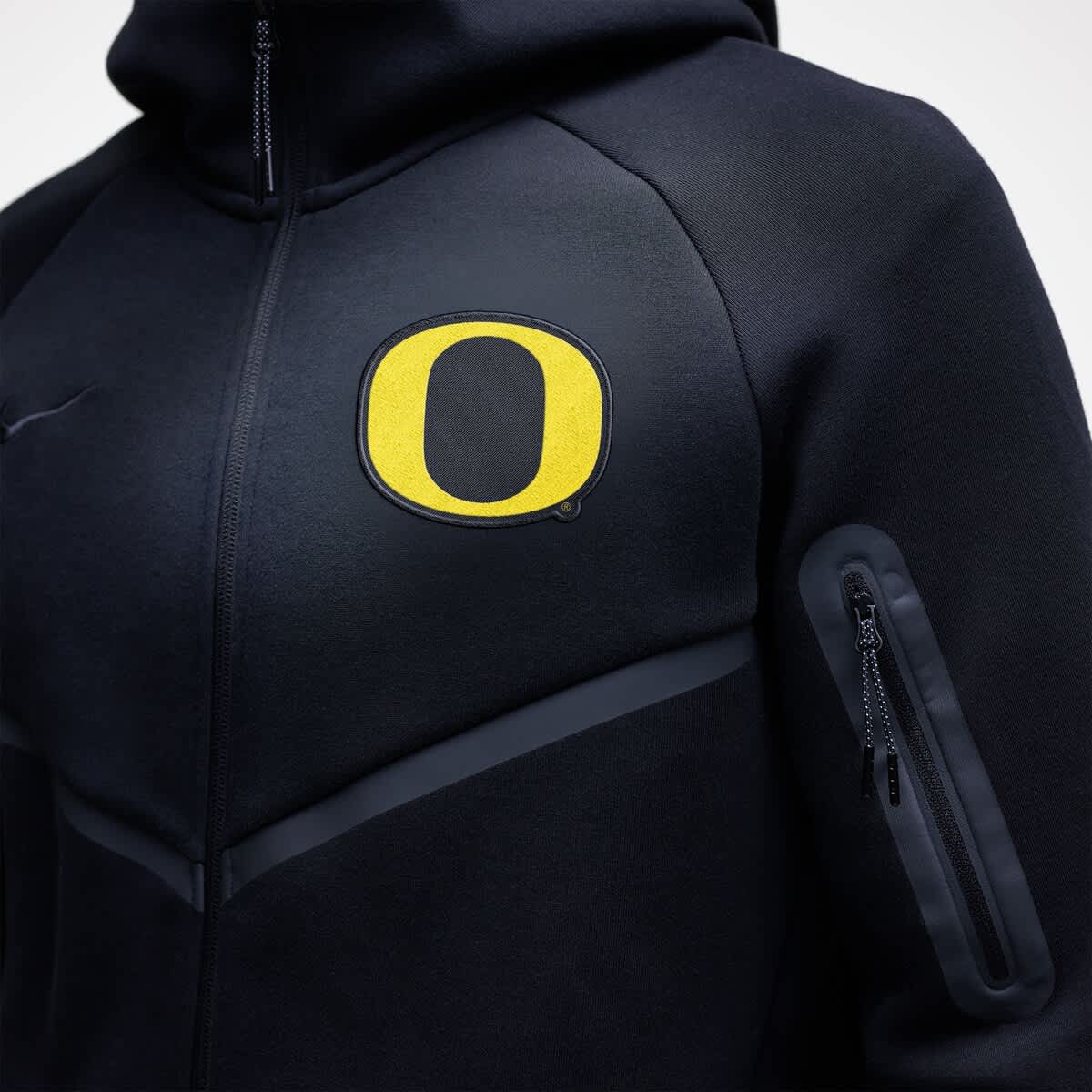 Nike Men's Nike Black Oregon Ducks Tech Fleece Full-Zip Windrunner ...