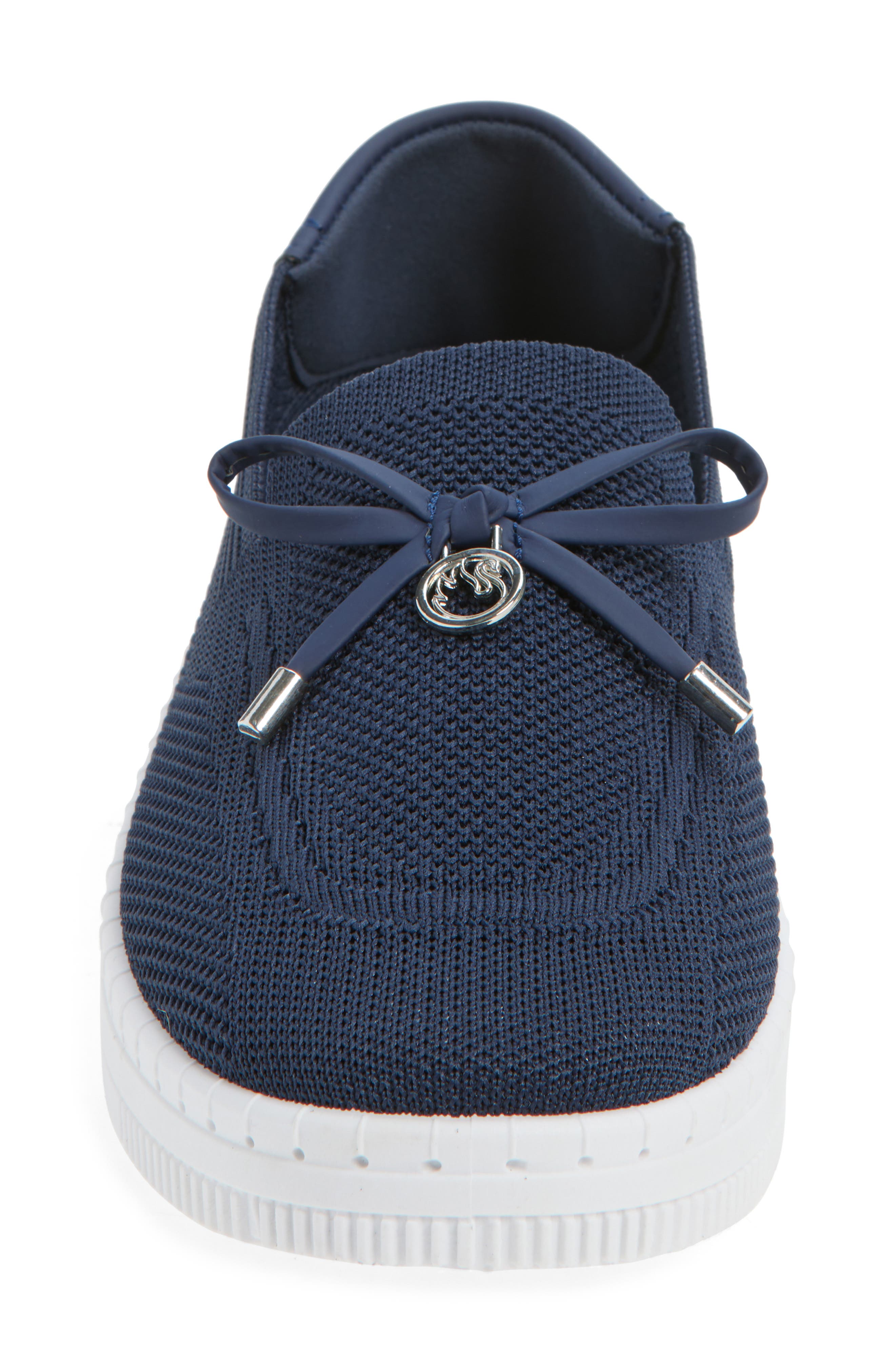 GLORIA VANDERBILT Annette Bow Charm Knit Slip-On Sneaker (Women ...