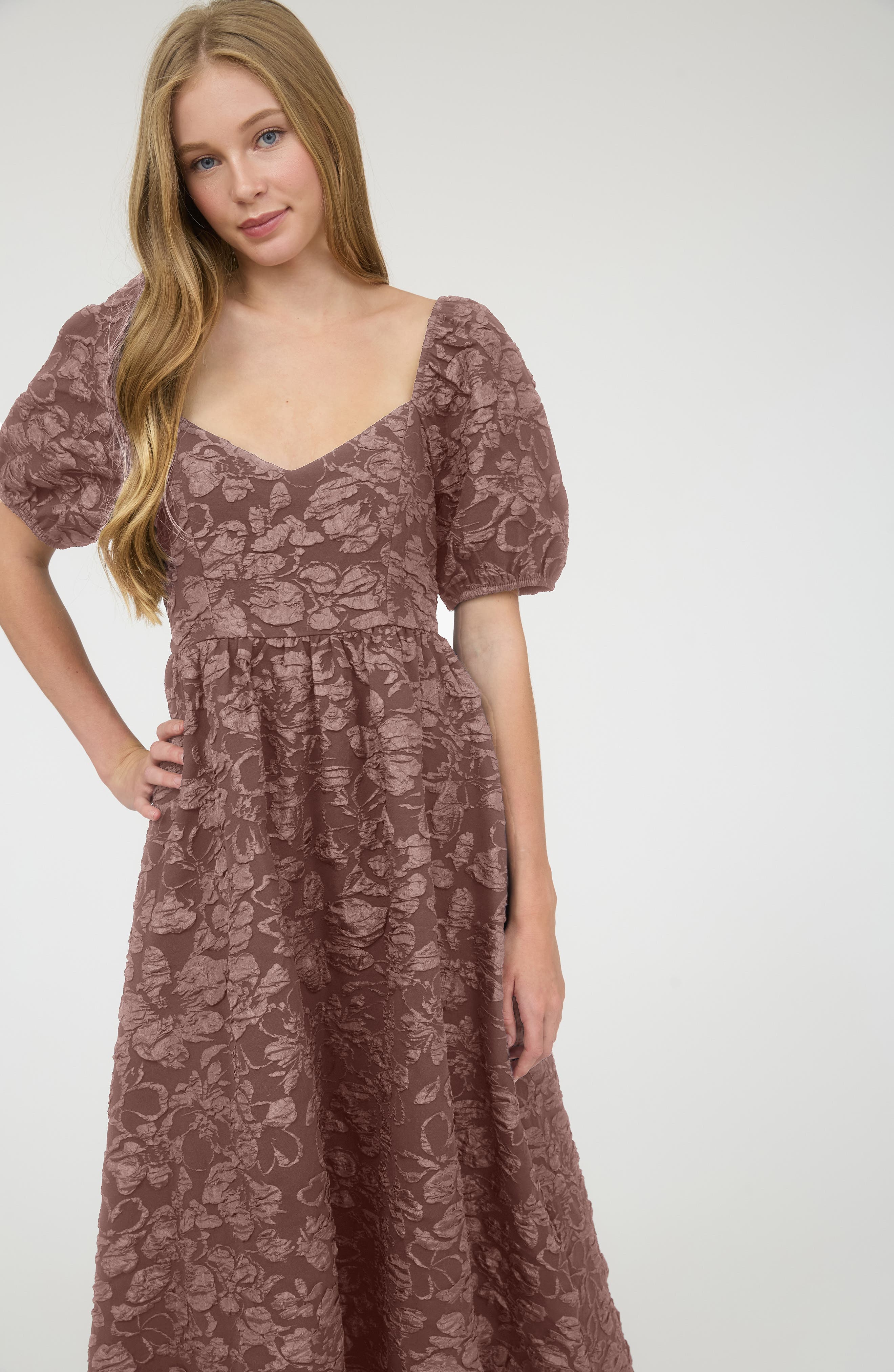 AUGUST SKY Sweetheart Puff Sleeve Midi Dress | Nordstromrack