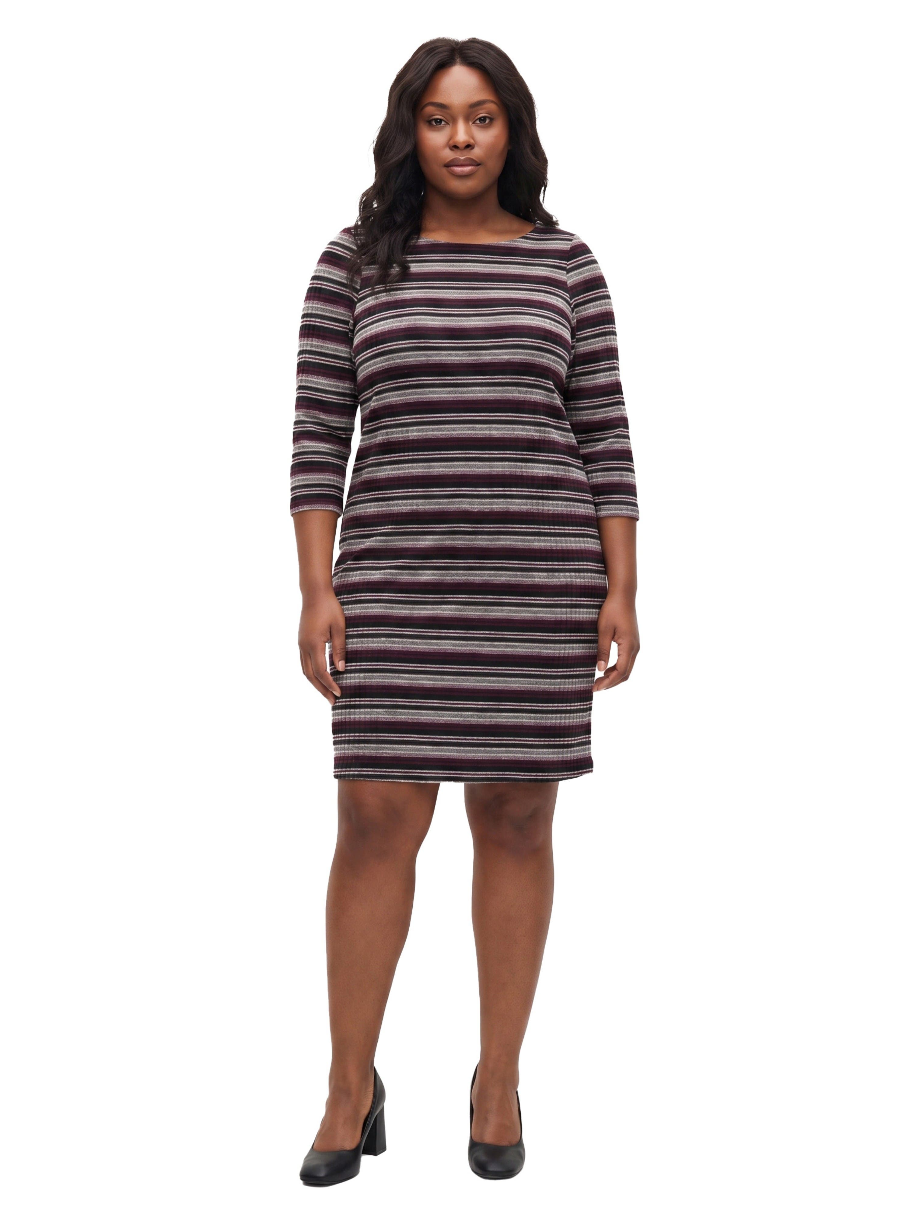 24seven Comfort Apparel Essential Curvy Three Quarter Sleeve Bodycon 5375