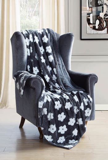 Duck River Textile Lynnia Floral Kensie Reversible Throw - Grey ...